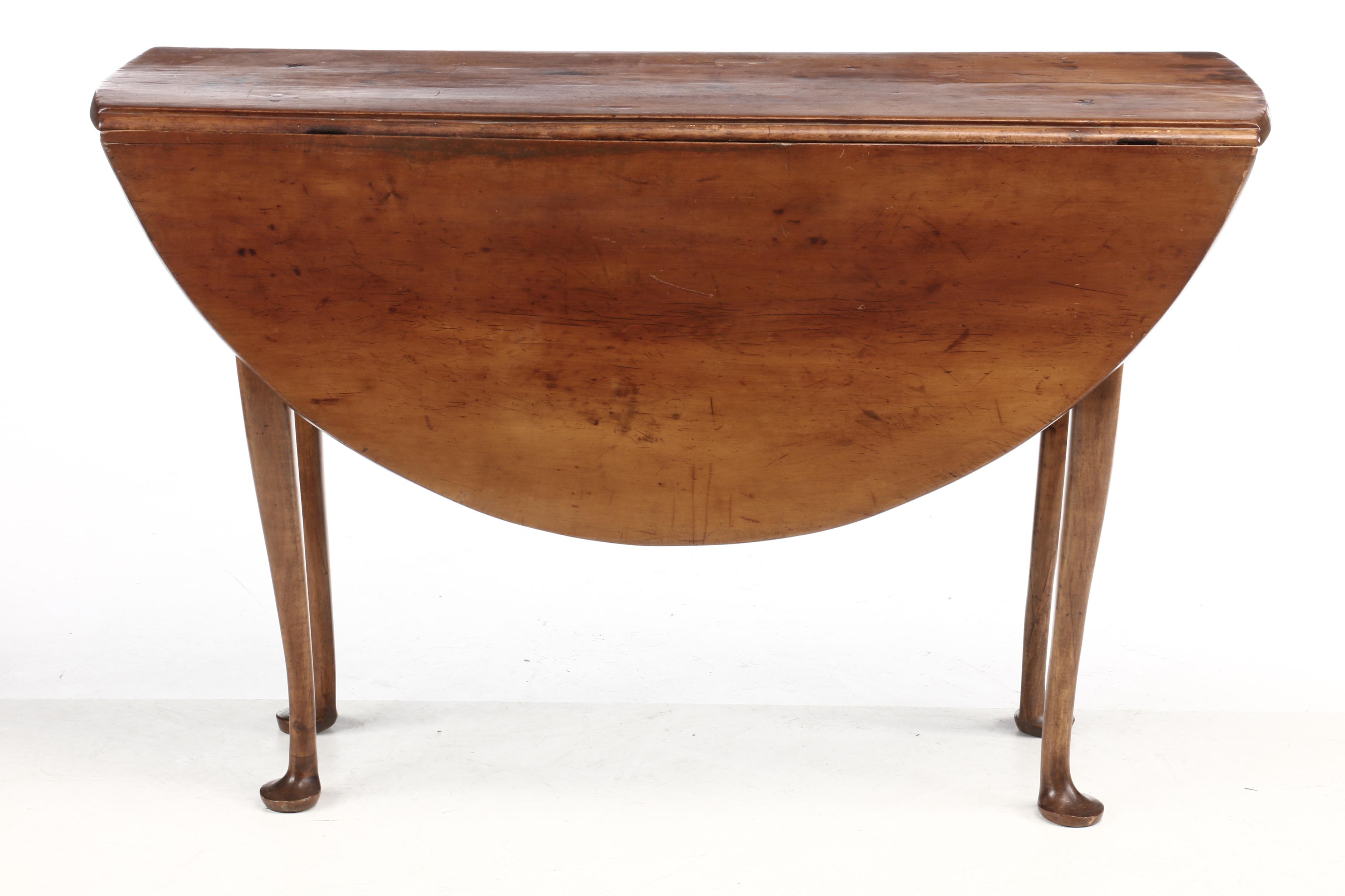 American Queen Anne Maple Drop-Leaf Table, Second Half 18th Century | EBTH