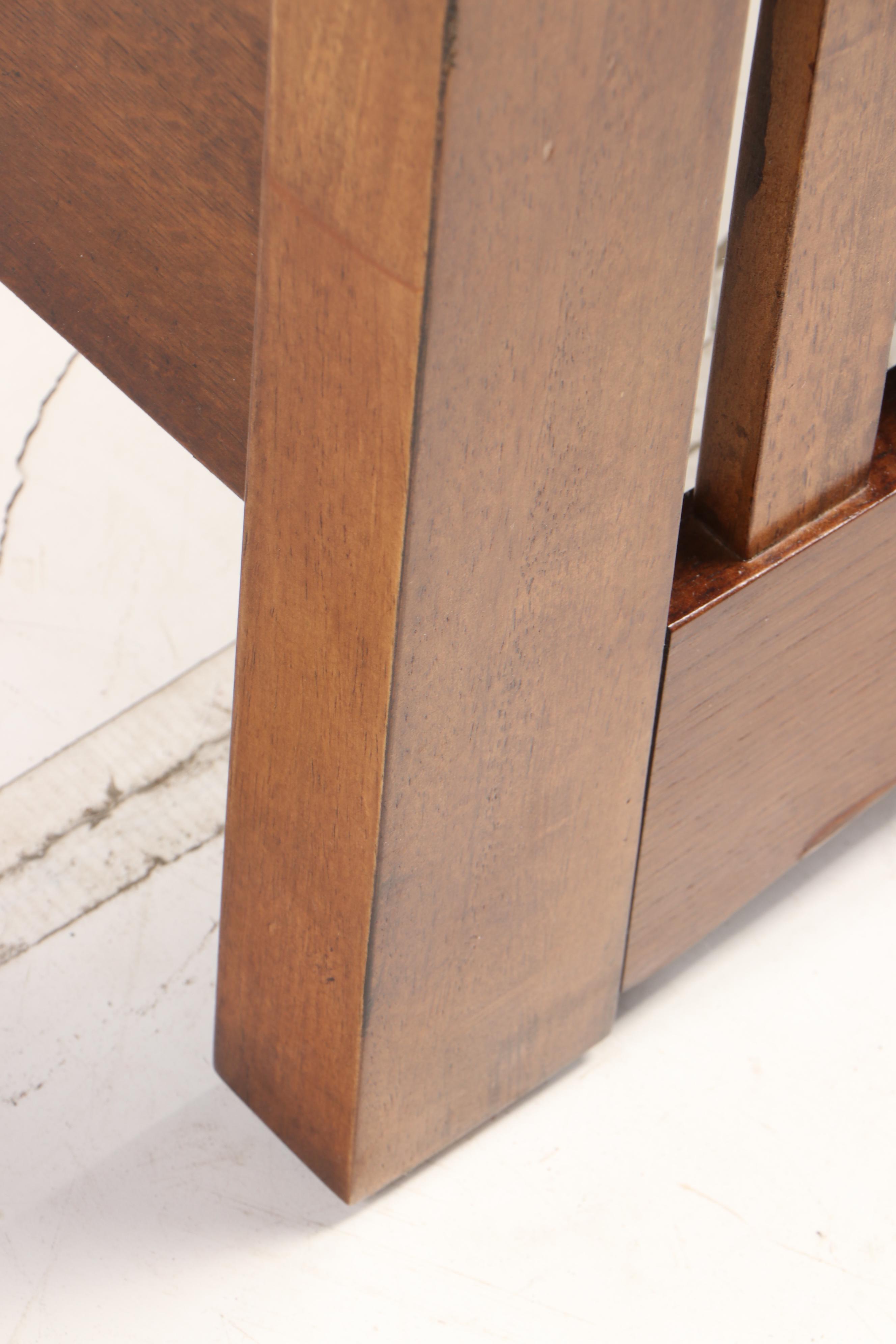 Mission Style Broyhill "Artisan Collection" Oak Queen Size Bed Frame | EBTH