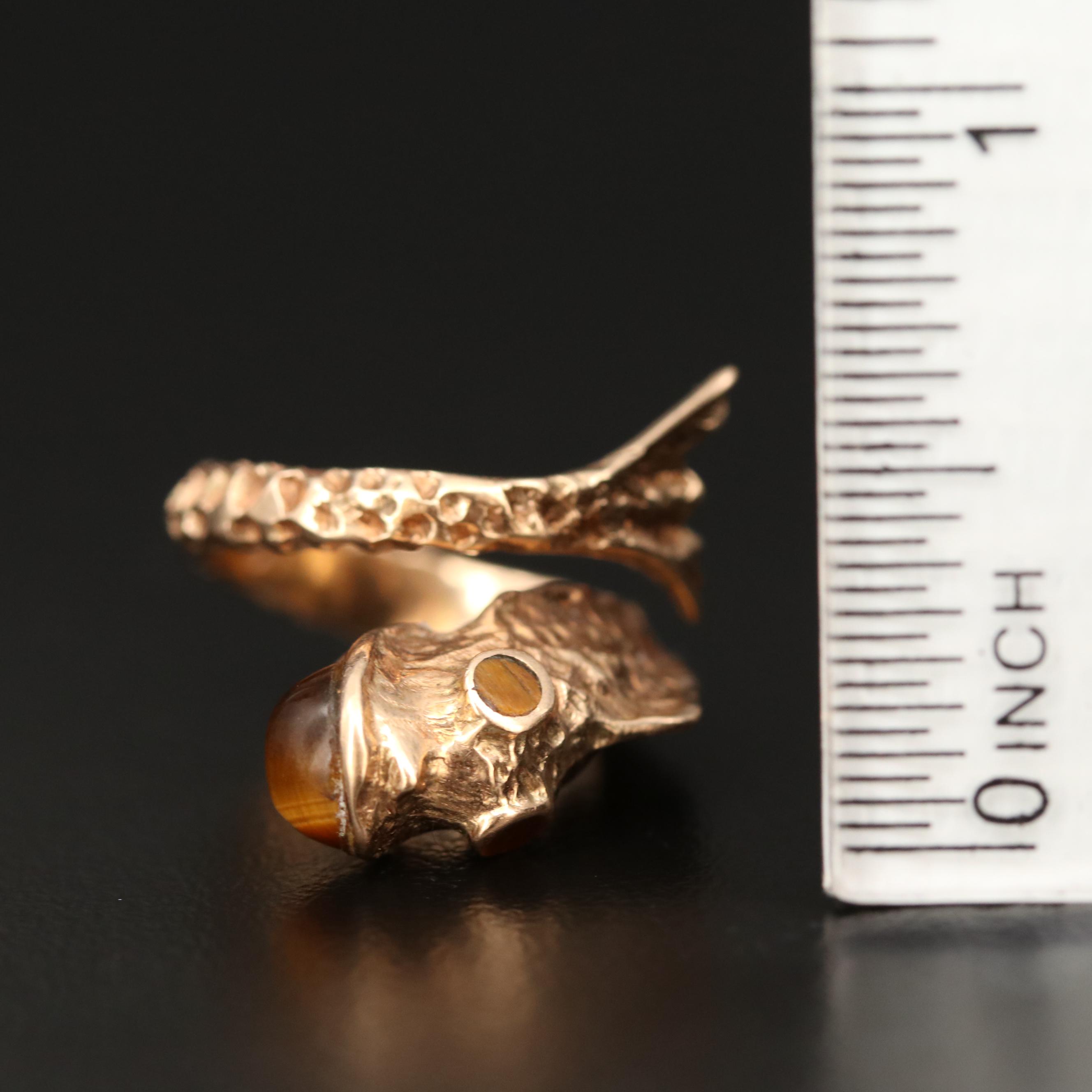 Vintage 14K Yellow Gold Tiger's Eye Fish Motif Ring | EBTH