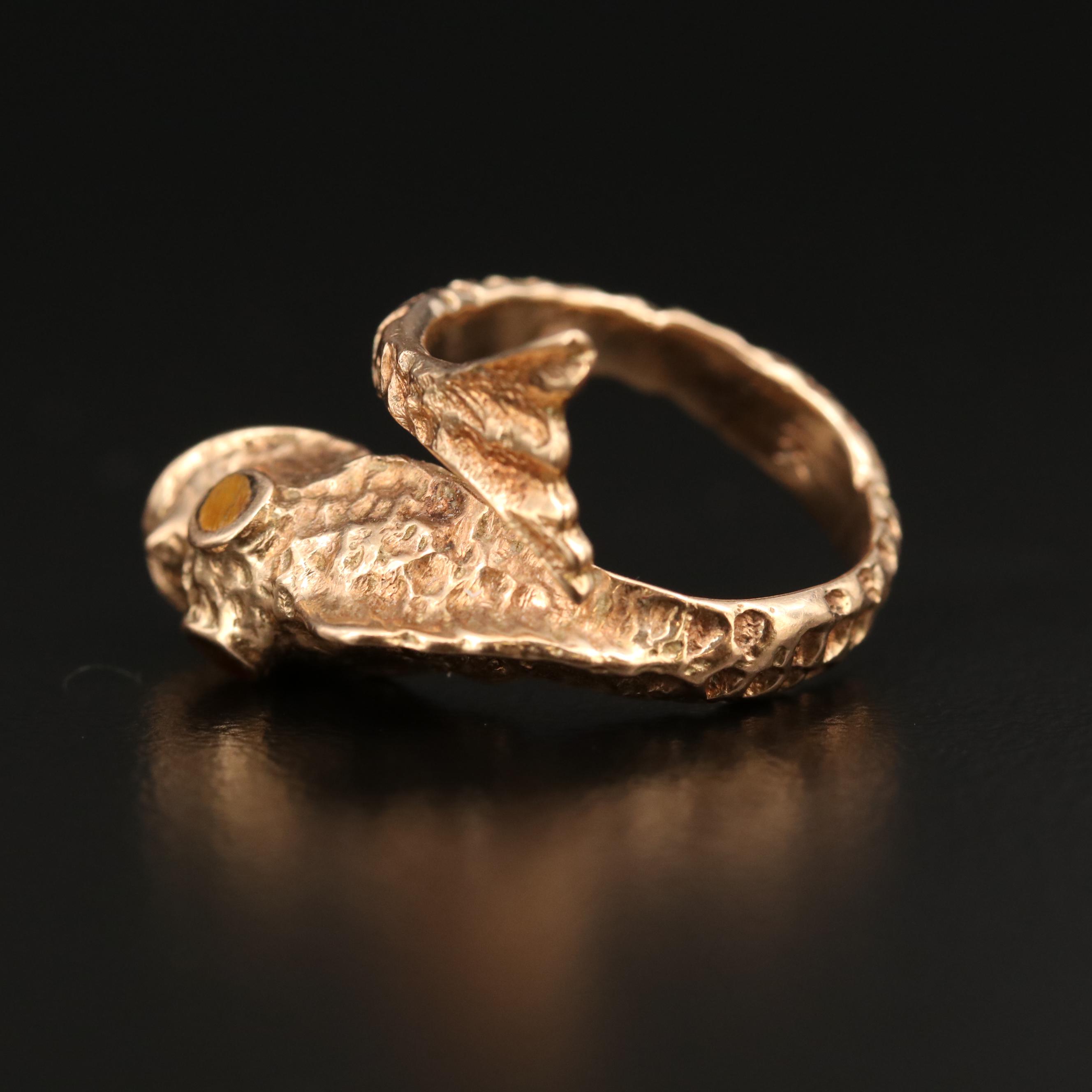 Vintage 14K Yellow Gold Tiger's Eye Fish Motif Ring | EBTH