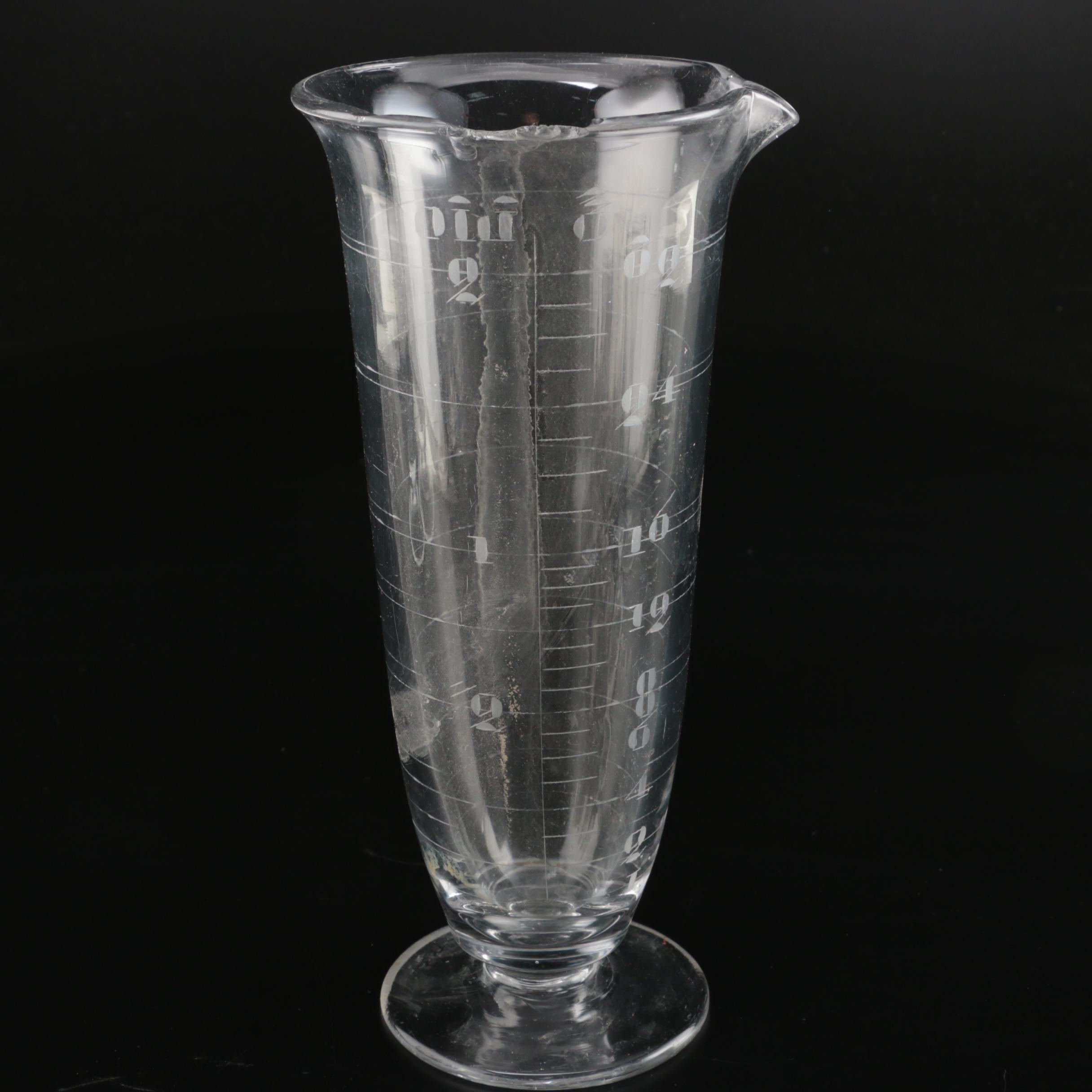 Apothecary Footed Graduated Glass Beakers, Vintage | EBTH