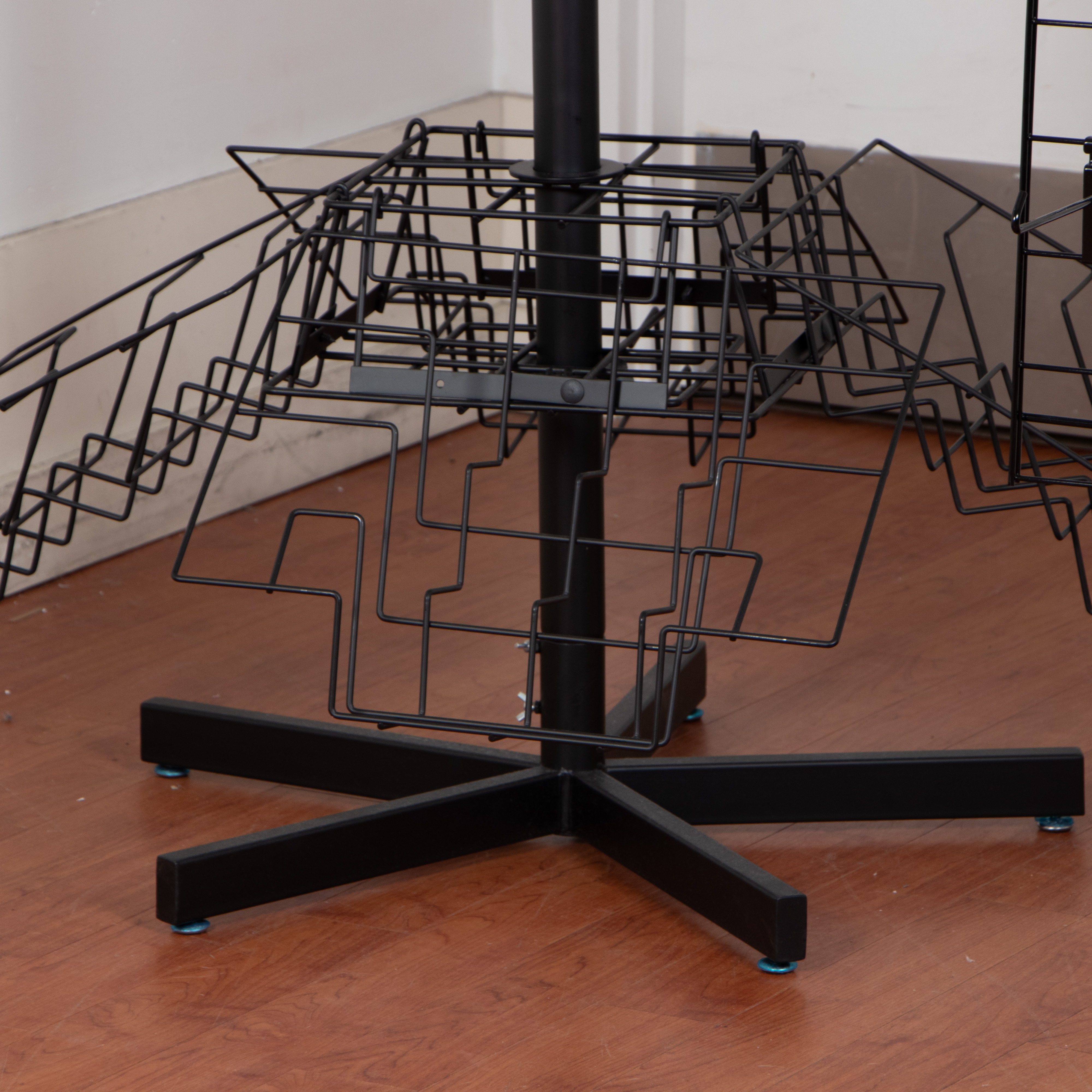 Rotating Metal Store Fixture Display Racks | EBTH