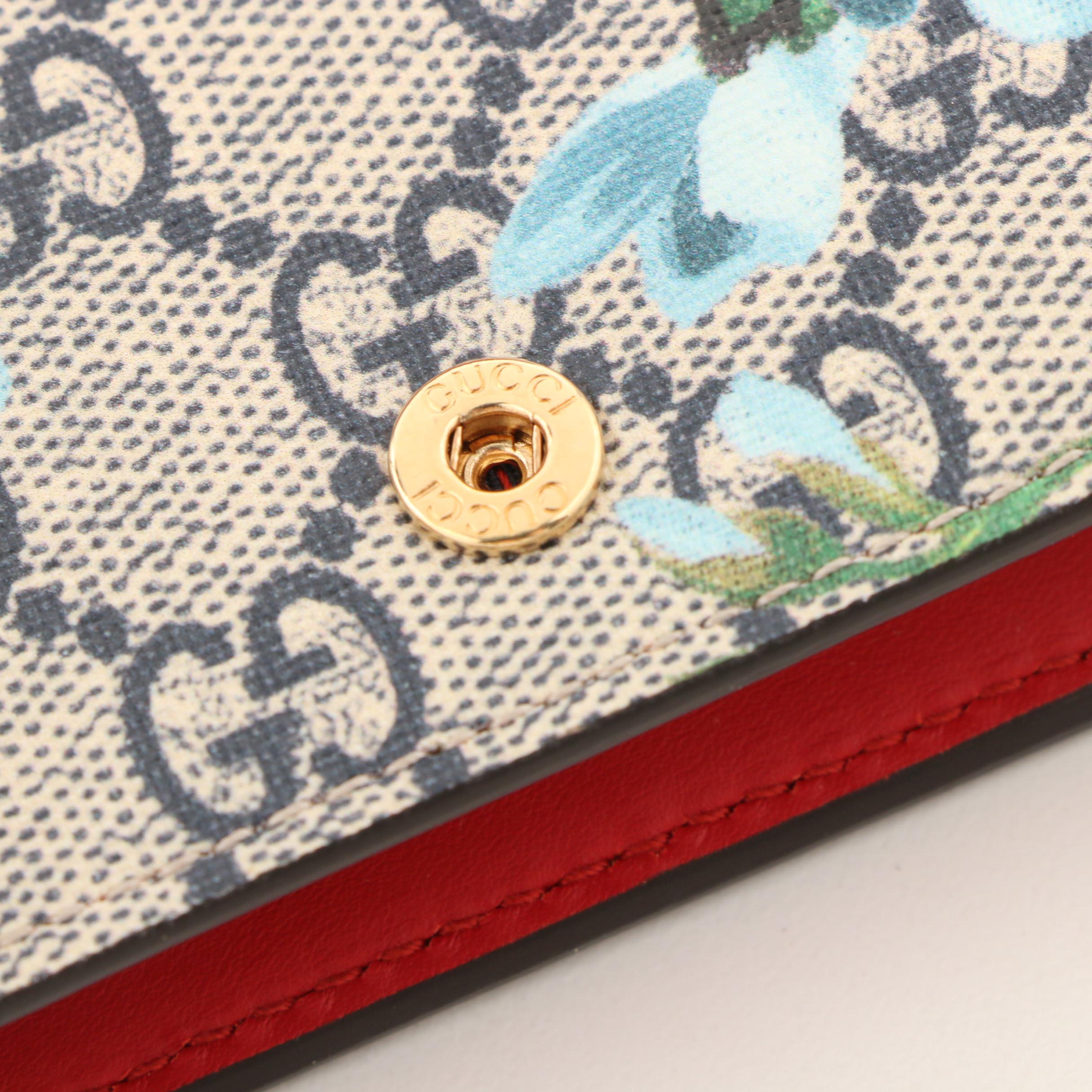 Gucci Blue Blooms GG Supreme Canvas and Leather Trimmed Wallet on Chain ...