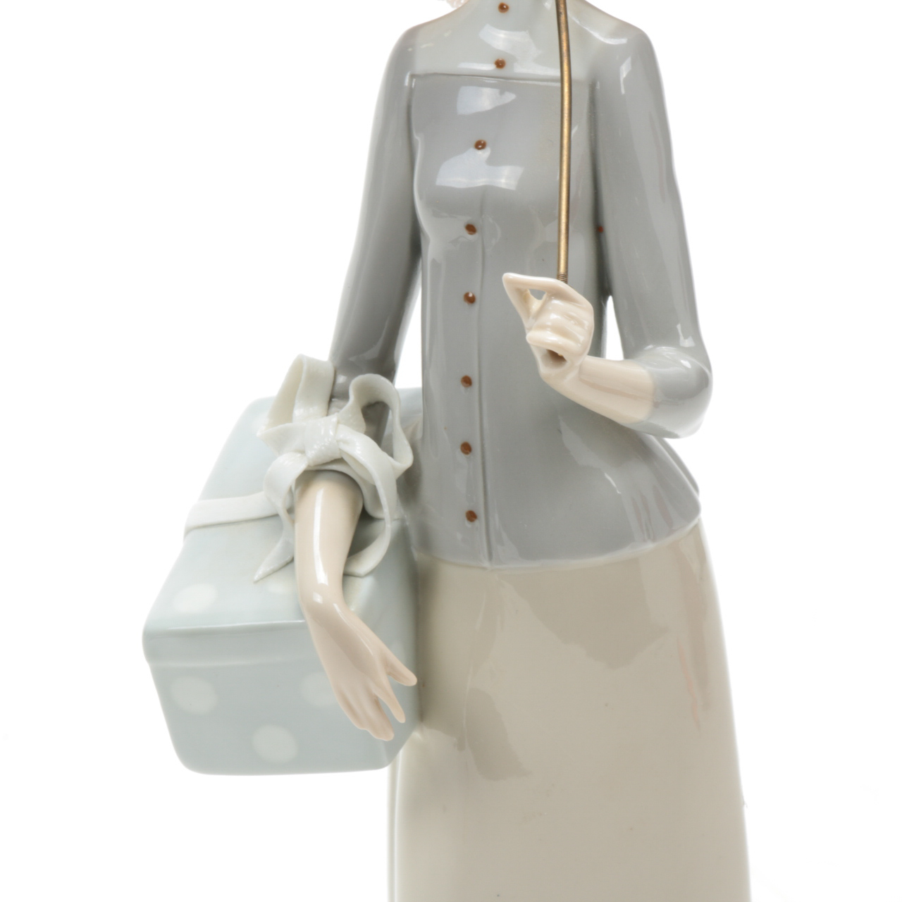 Lladró "Dressmaker" Porcelain Figurine Designed by Vicente Martínez | EBTH