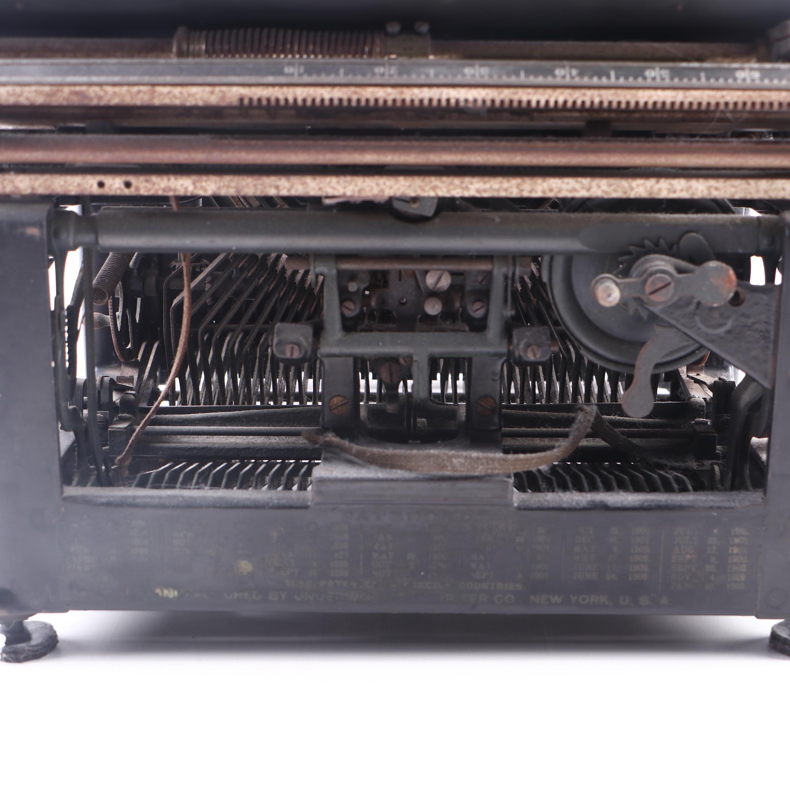 Underwood Cast Iron Typewriter, Early 20th-Century | EBTH