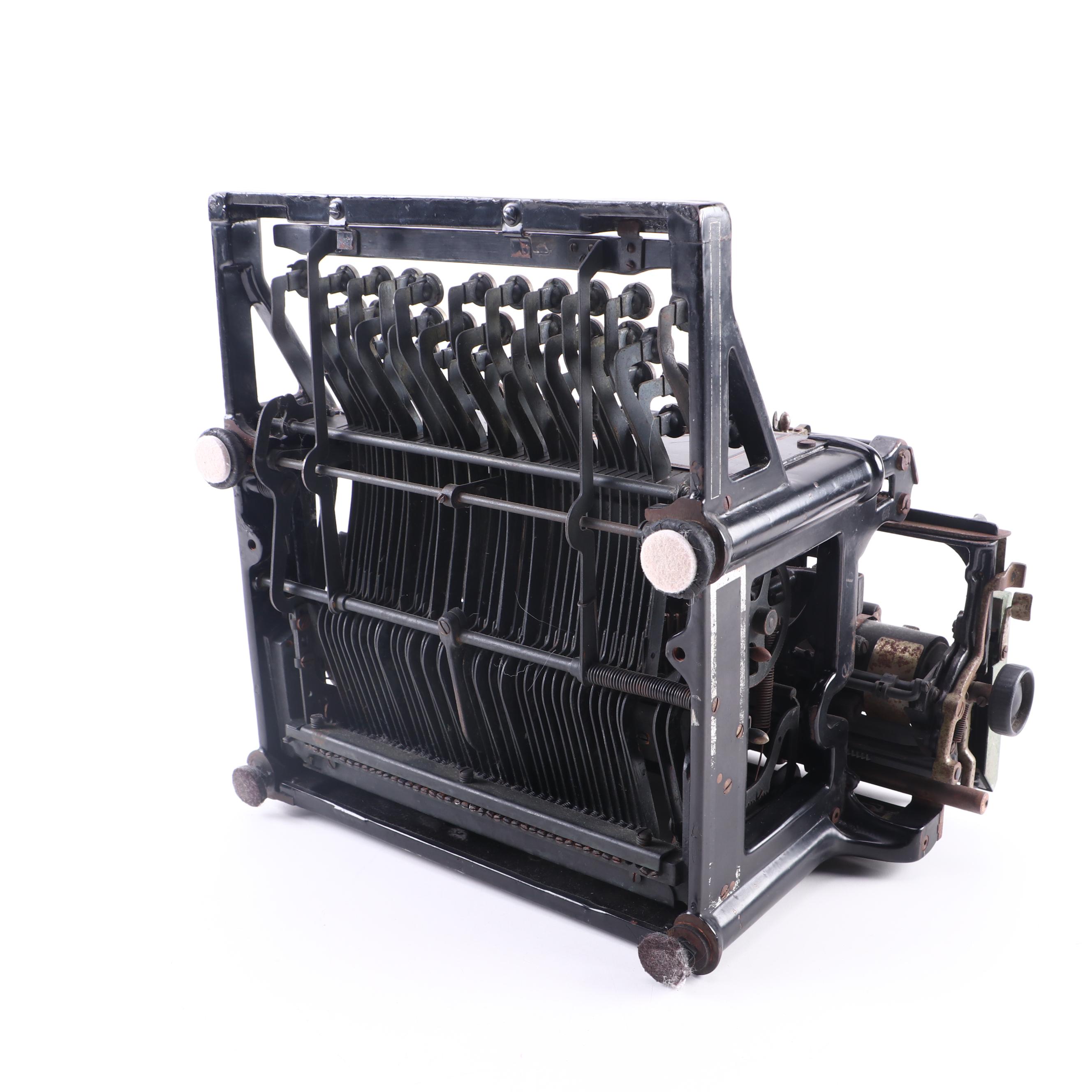 Underwood Cast Iron Typewriter, Early 20th-Century | EBTH