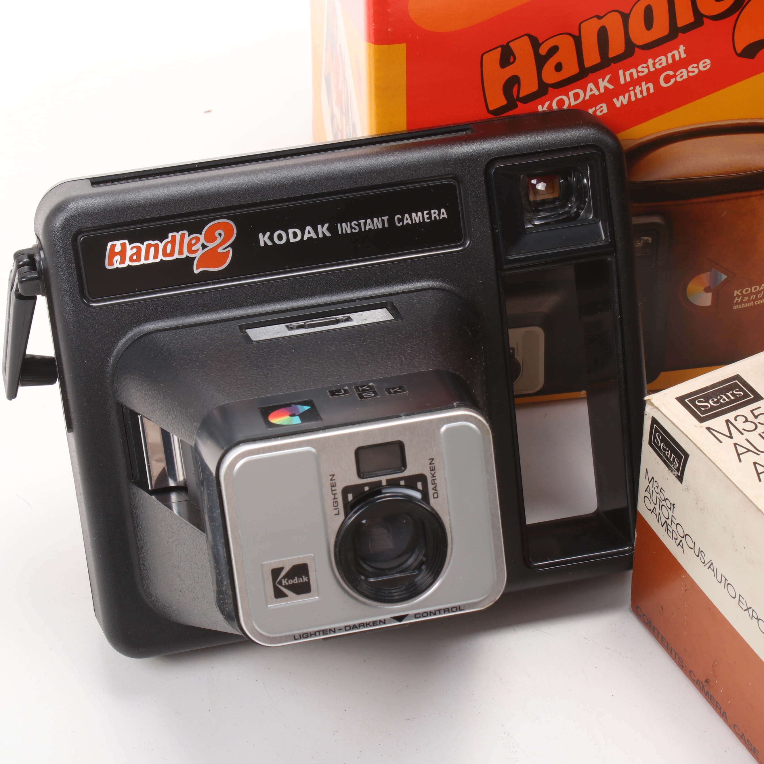 Kodak, Polaroid, Bell & Howell and More Cameras, Mid-Century | EBTH