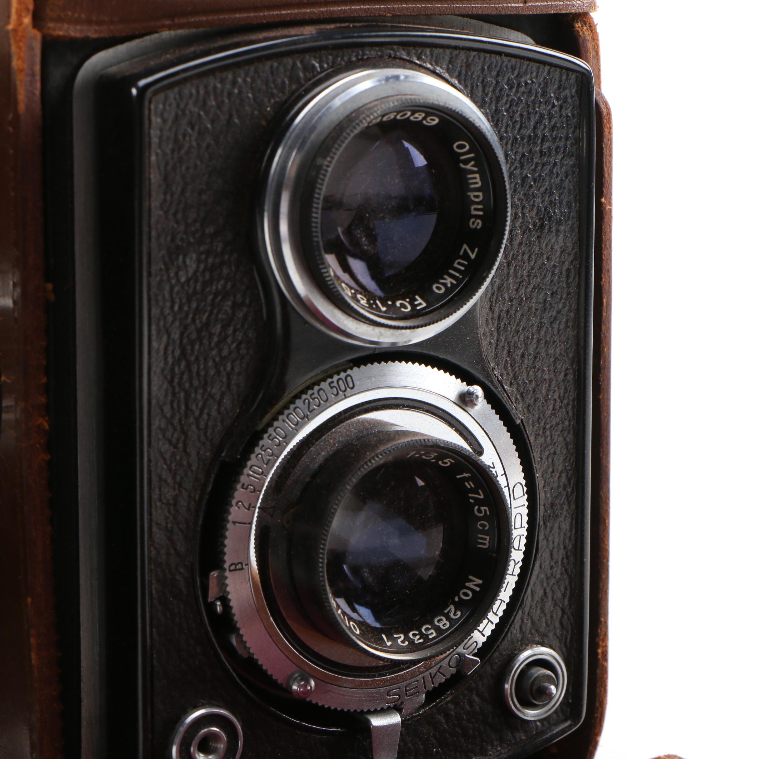 Minolta Autocord, Airesflex and Universal Uniflex II Flash Cameras ...