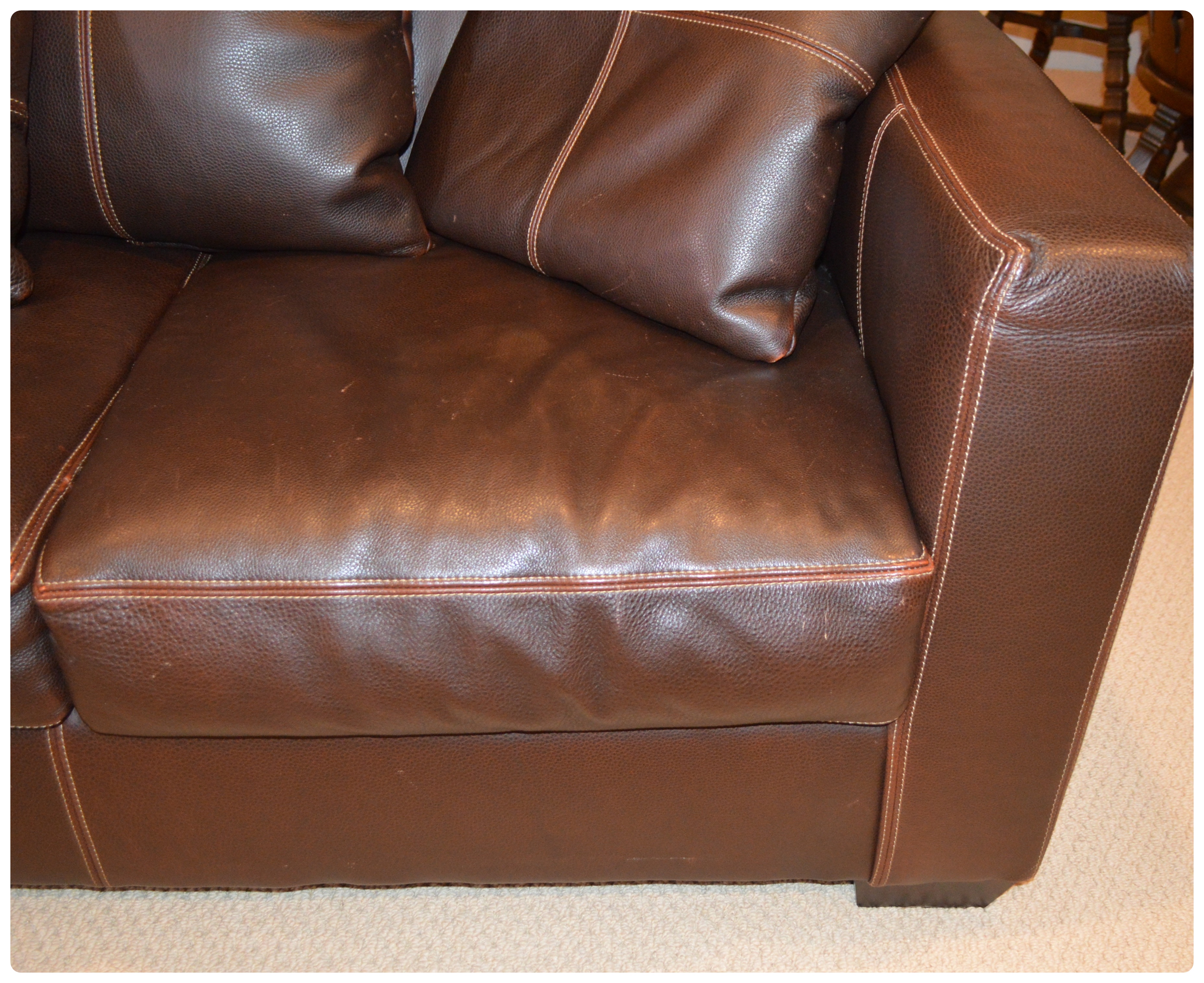 Henredon Dark Brown Embossed Leather Sofa | EBTH