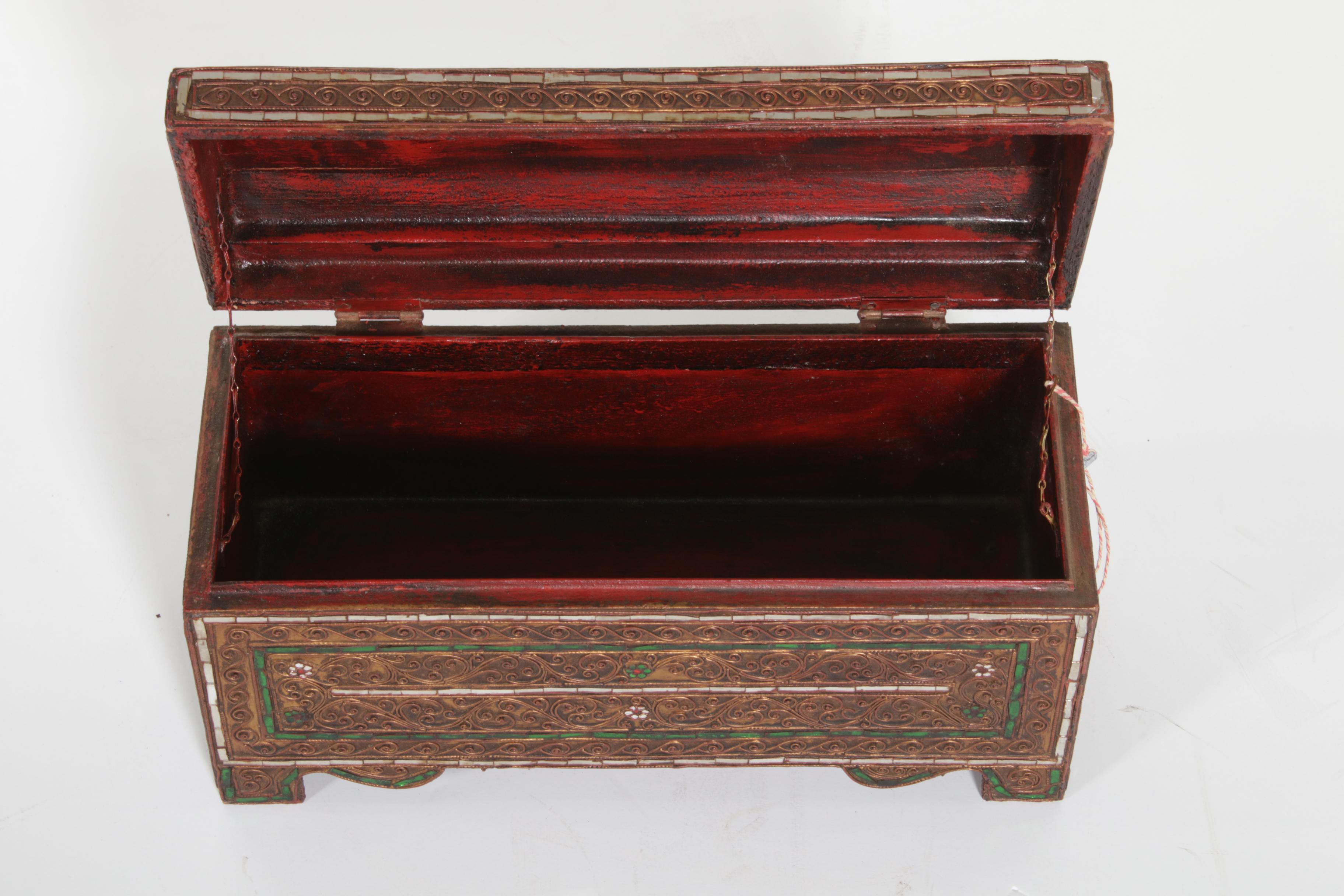 Indian Glass-Inlaid and Paint-Decorated Wood Decorative Box | EBTH