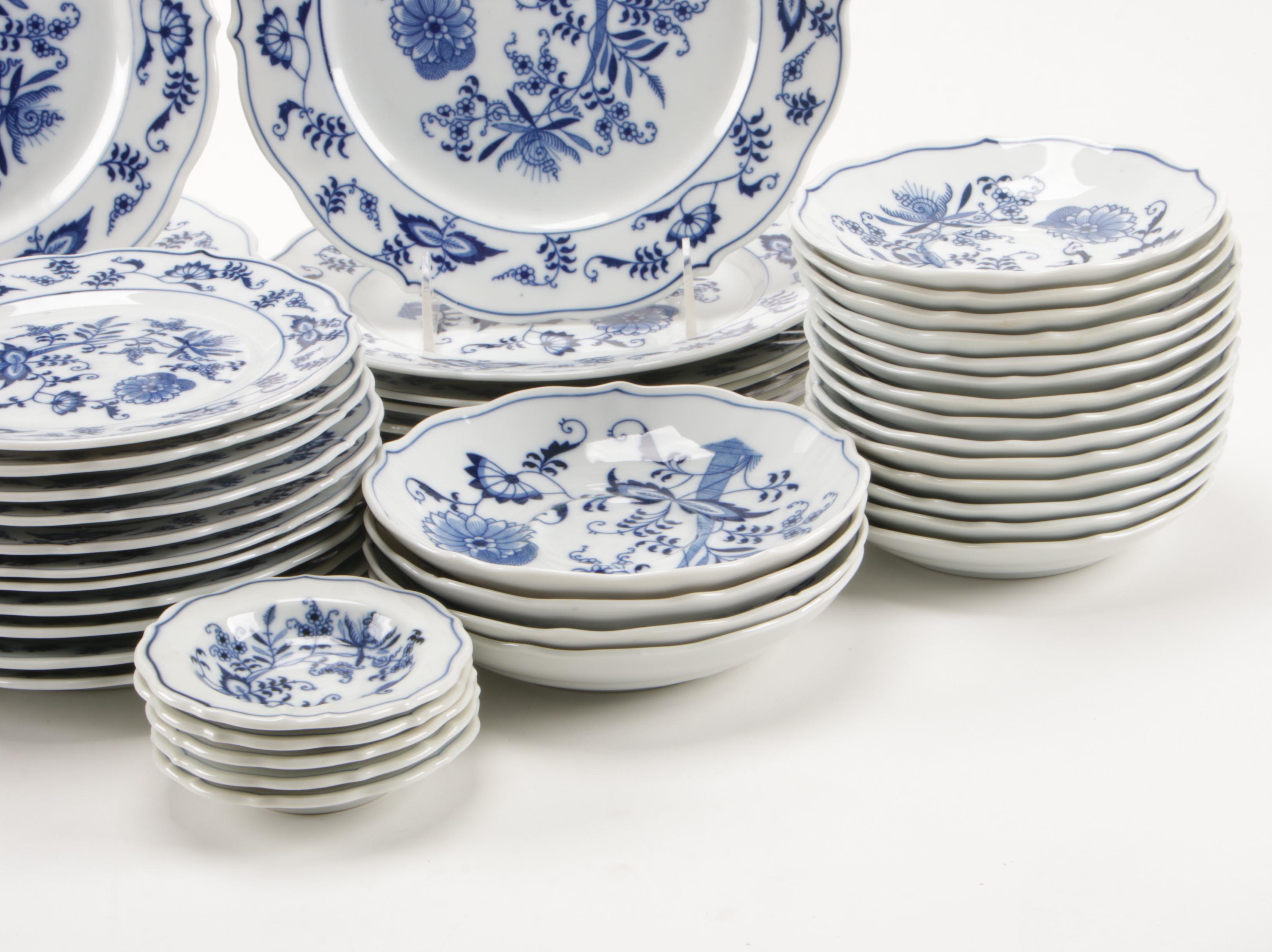 Blue Danube Porcelain Dinnerware and Accessories | EBTH