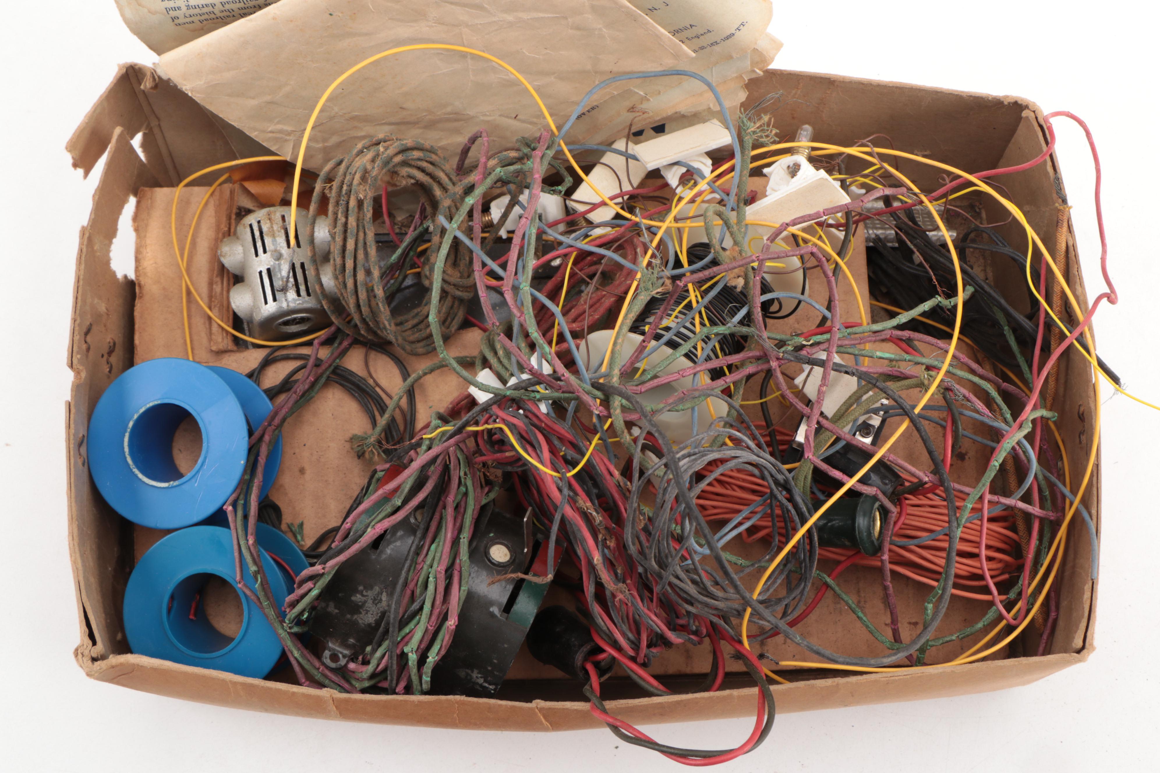 Train Accessories and Track with Lionel O/027 Gauge MW Transformer in ...