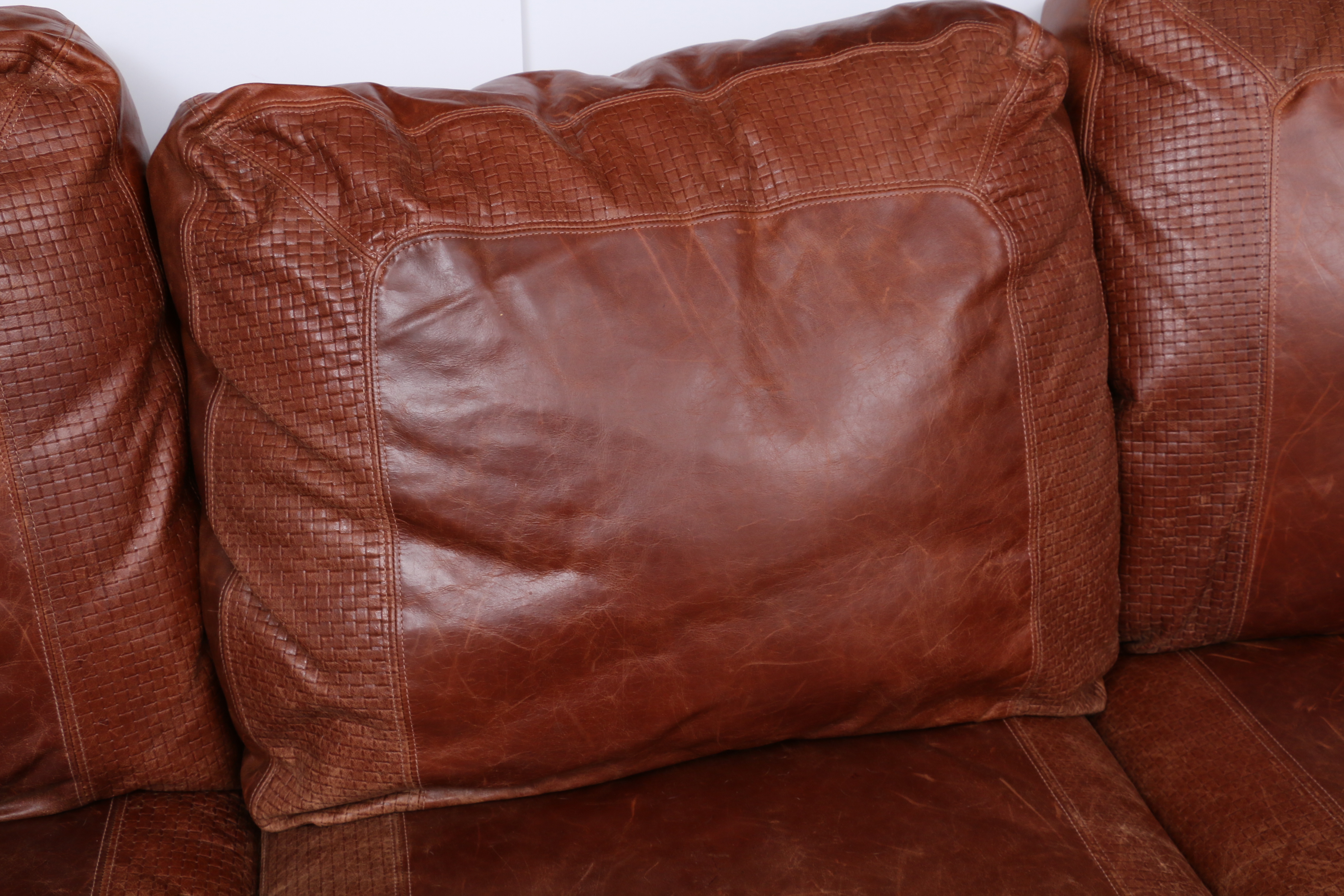 Stickley "Santa Fe Stetson" Embossed Leather Sofa | EBTH