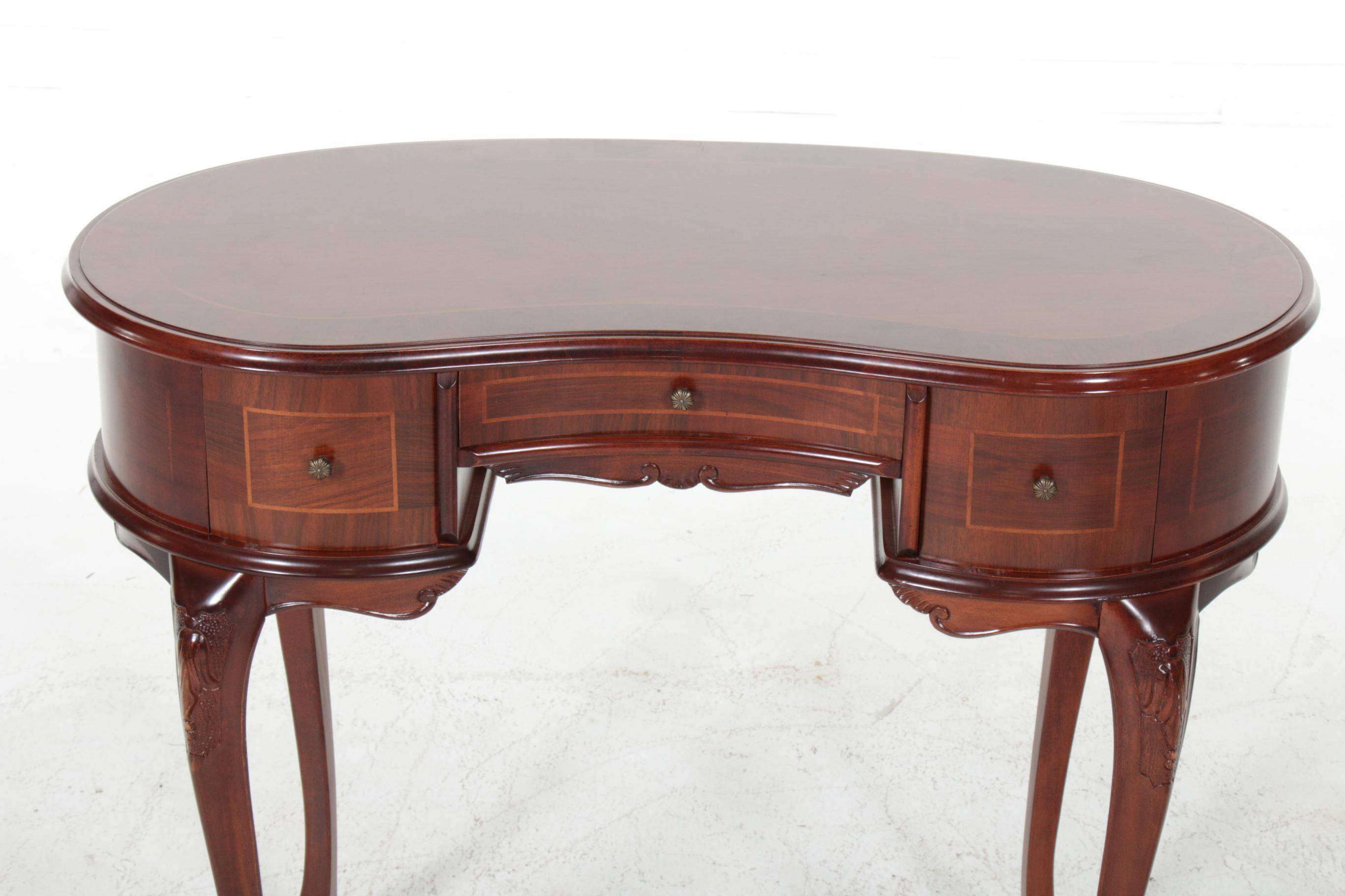 Queen Anne Style Cherry Vanity Table with Chair, Late 20th Century | EBTH
