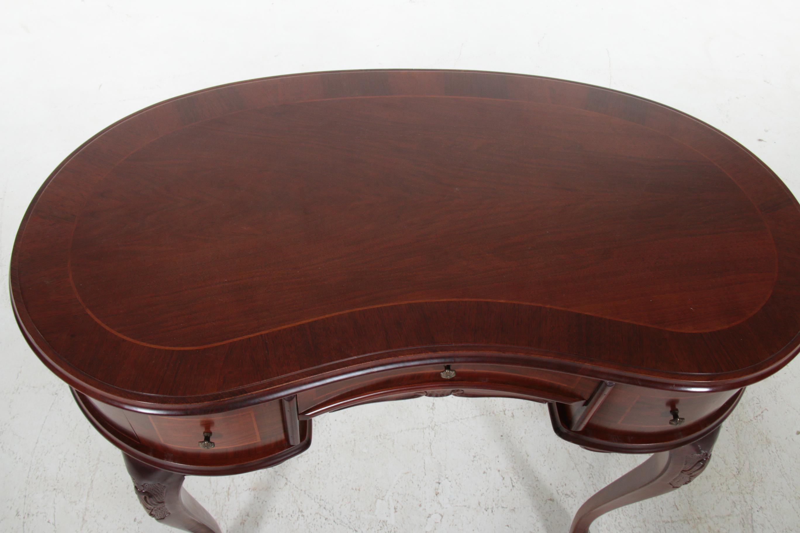 Queen Anne Style Cherry Vanity Table with Chair, Late 20th Century | EBTH