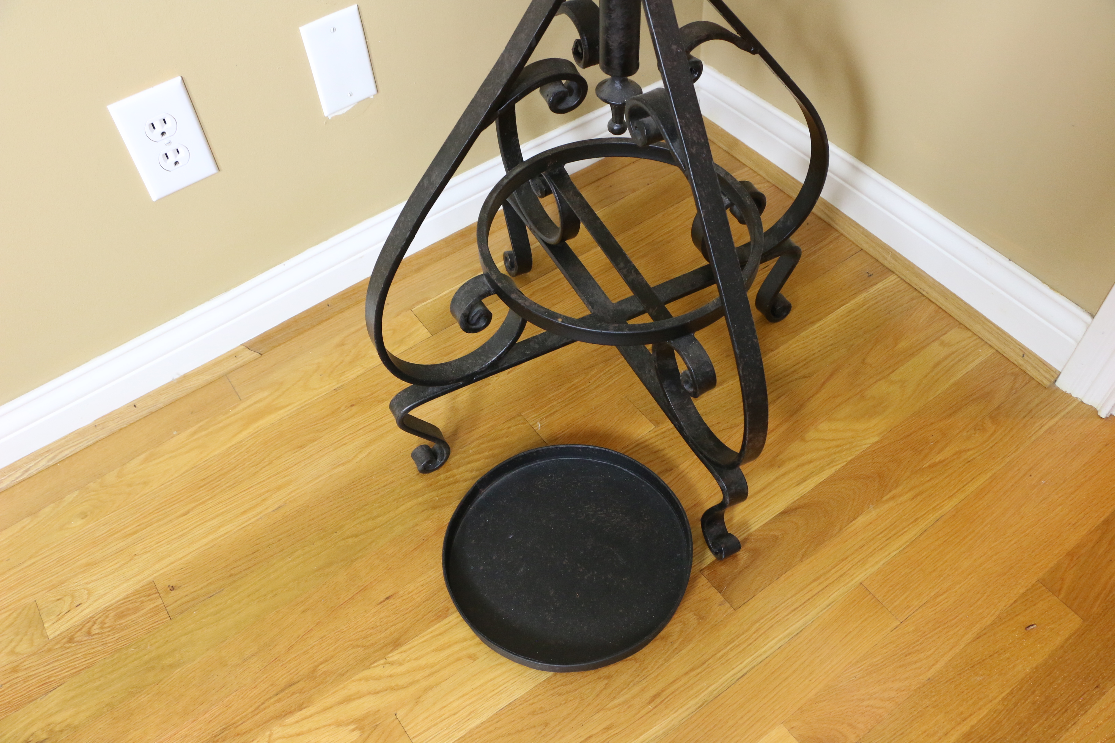 Cast Iron Coat Rack With Umbrella Stand | EBTH