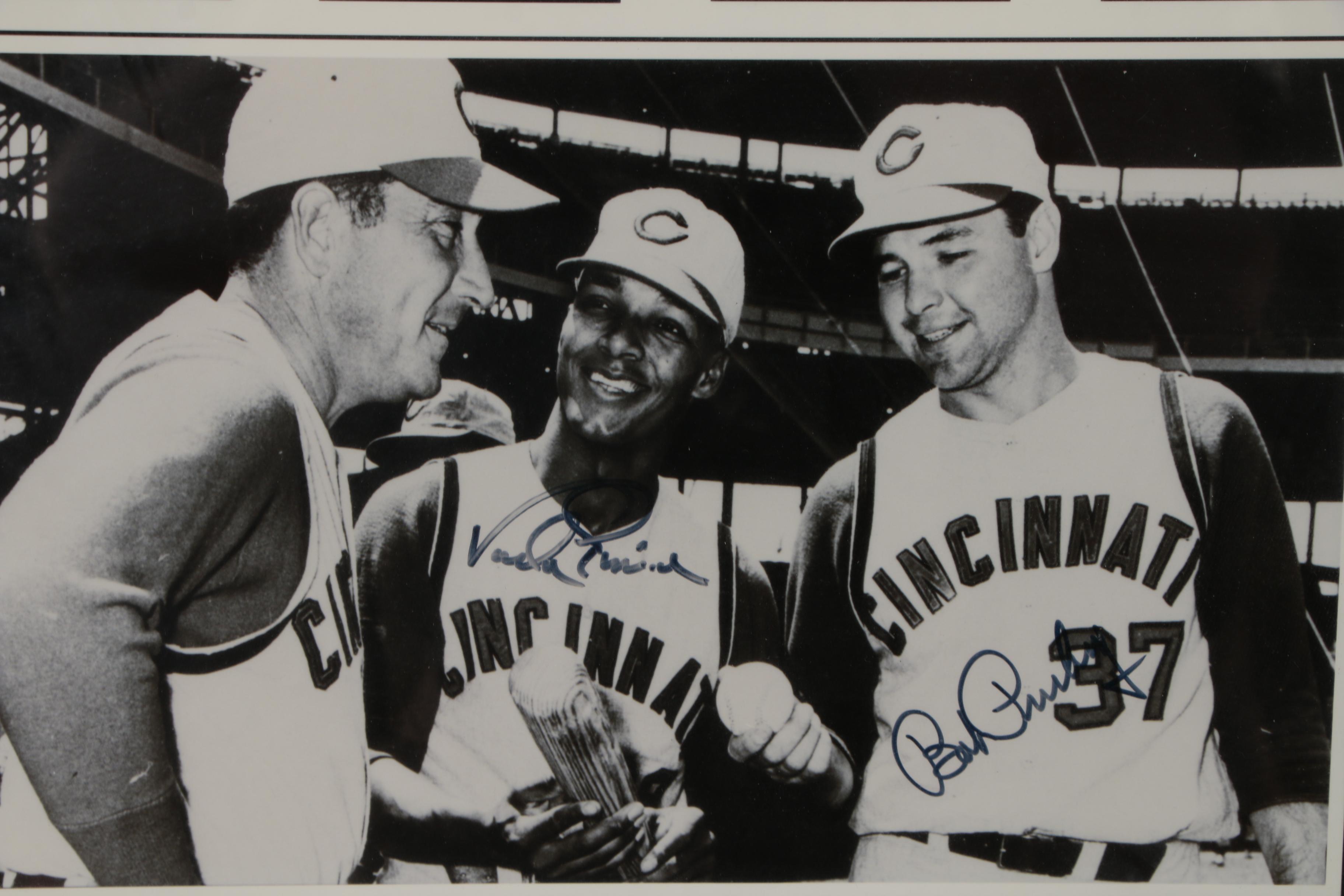 1961 Cincinnati Reds Players Signed Framed Photo Print | EBTH