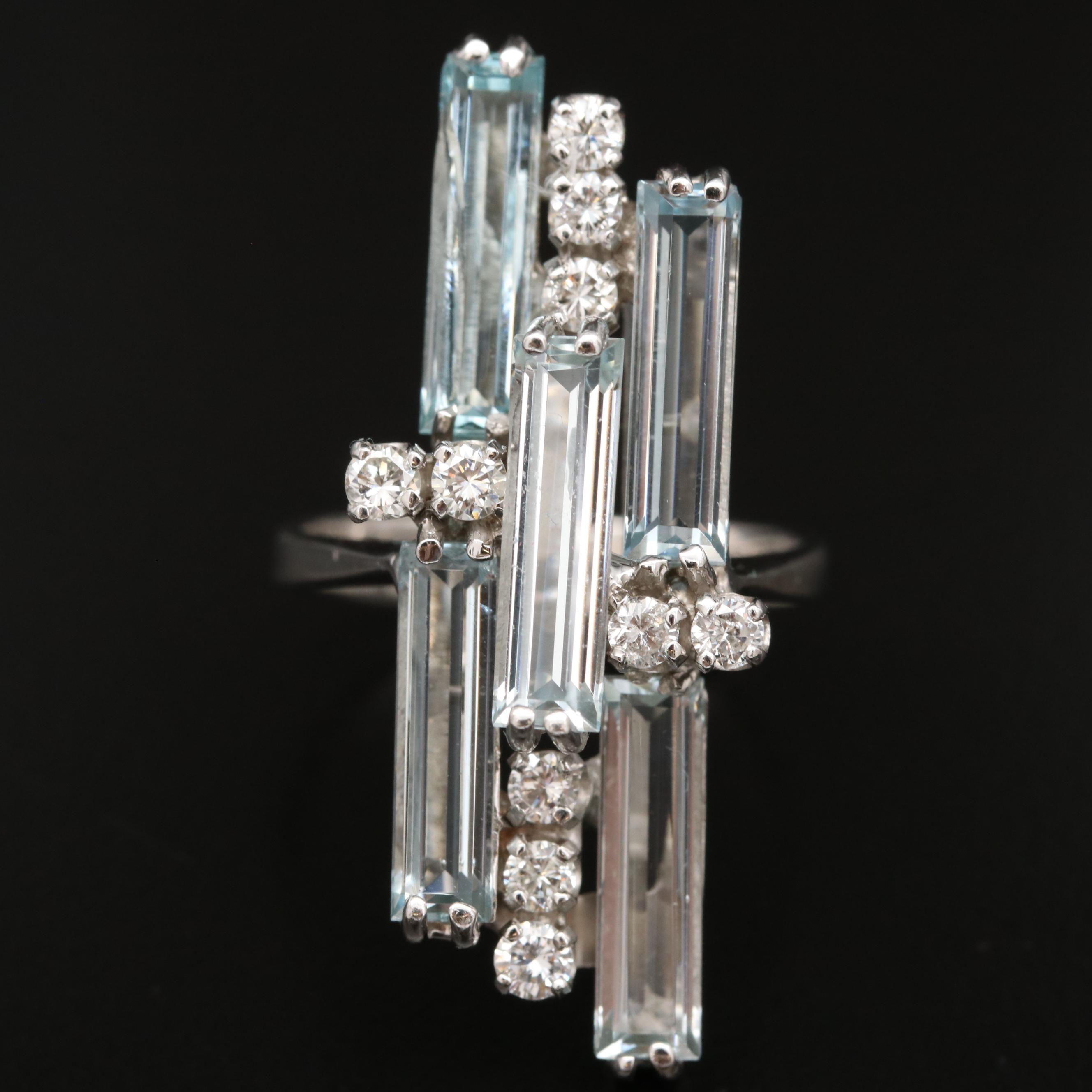 18K Aquamarine and Diamond Pointer Ring | EBTH
