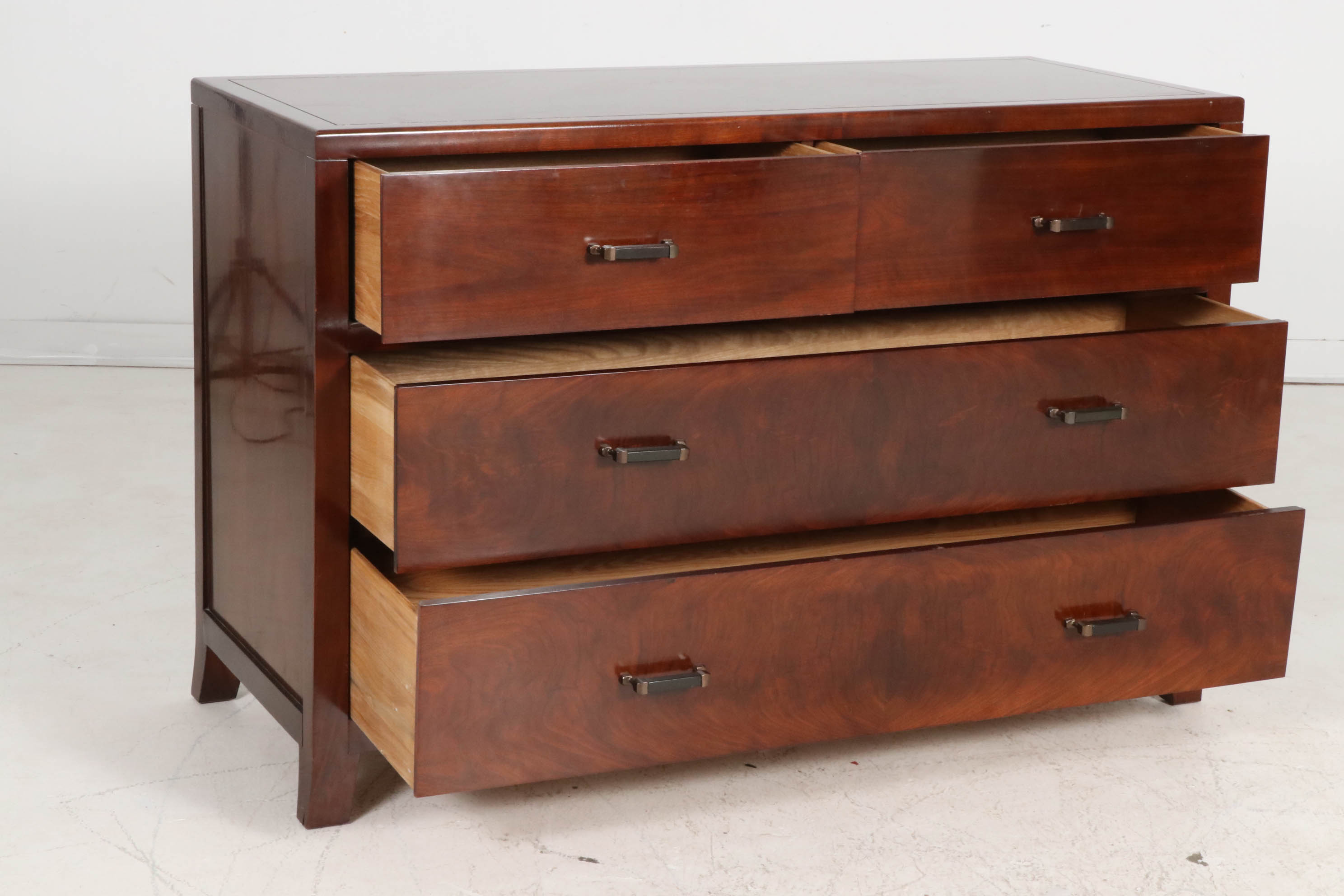 Bill Sofield for Baker Furniture Mahogany Dresser | EBTH