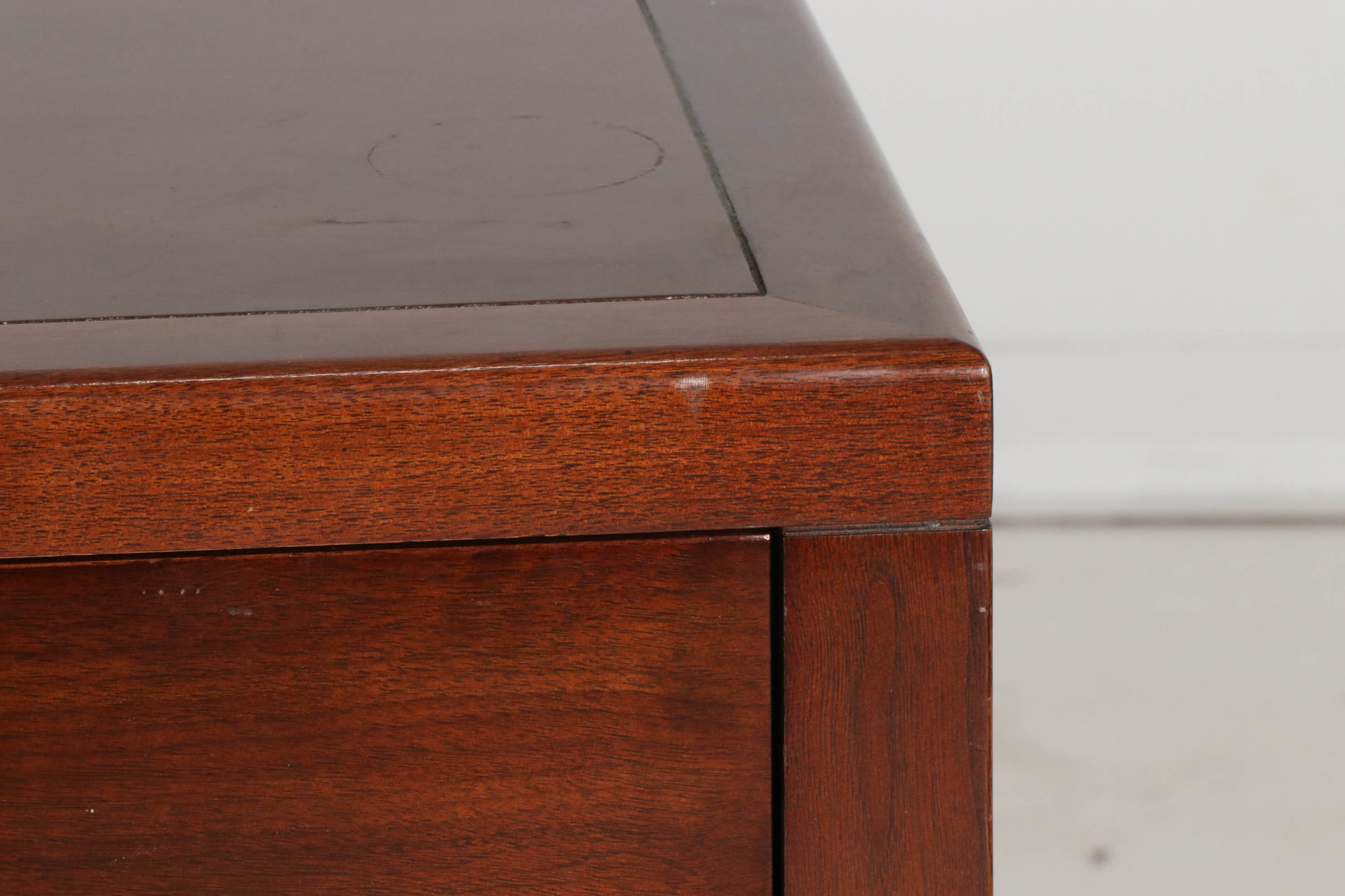 Bill Sofield for Baker Furniture Mahogany Dresser | EBTH