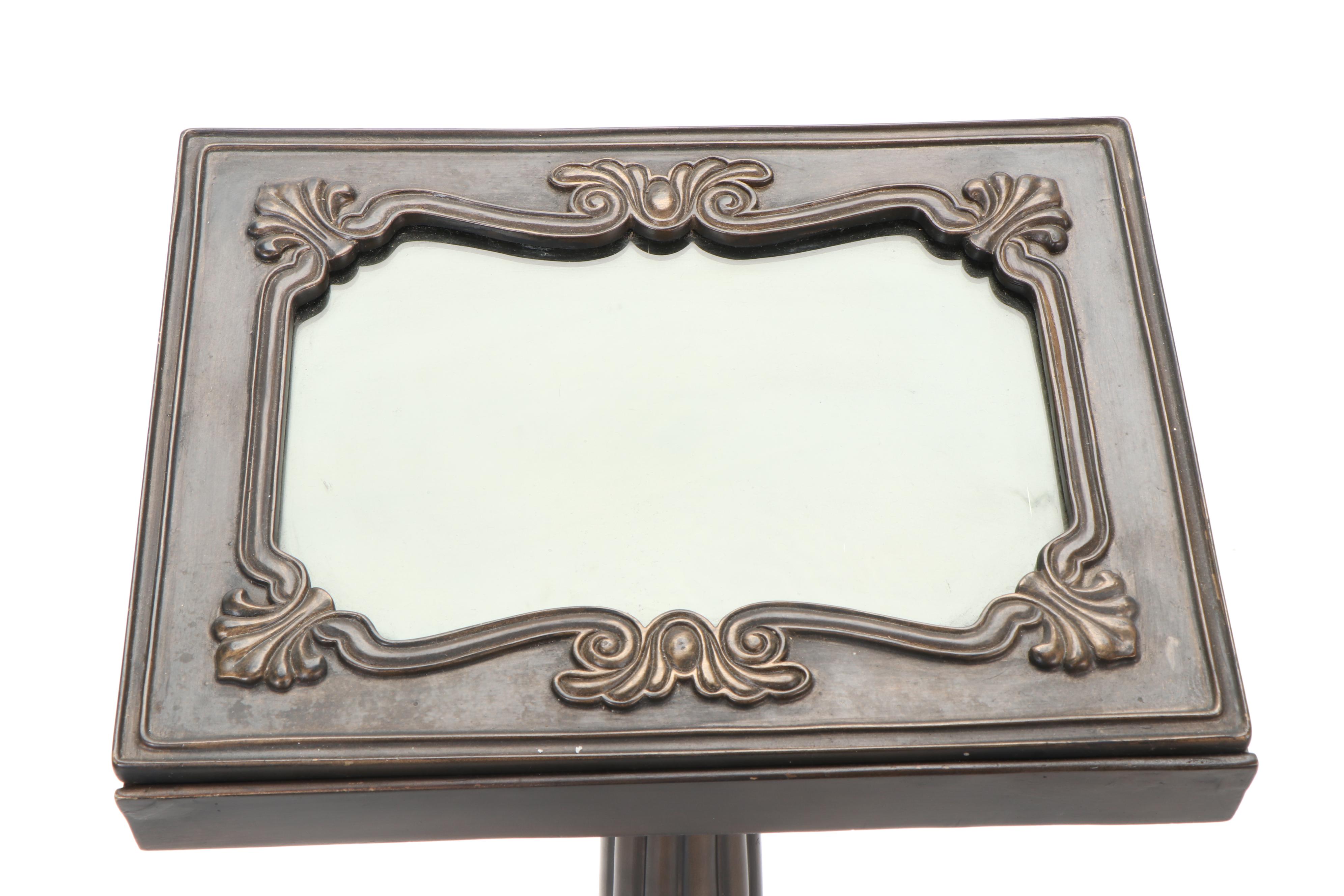 Contemporary Victorian Style Display Lectern with Lift-Up Glass Overlay ...