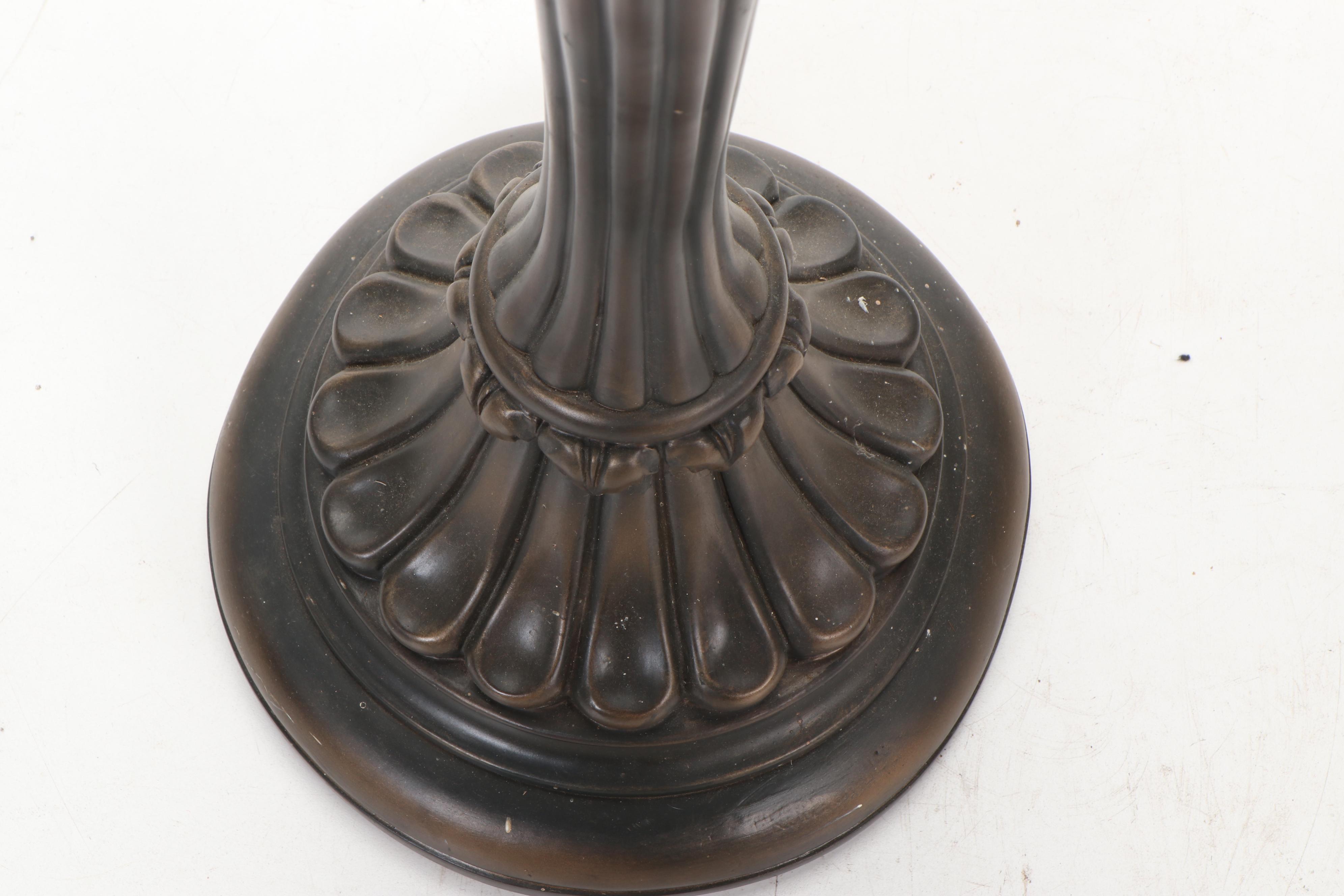 Contemporary Victorian Style Display Lectern with Lift-Up Glass Overlay ...