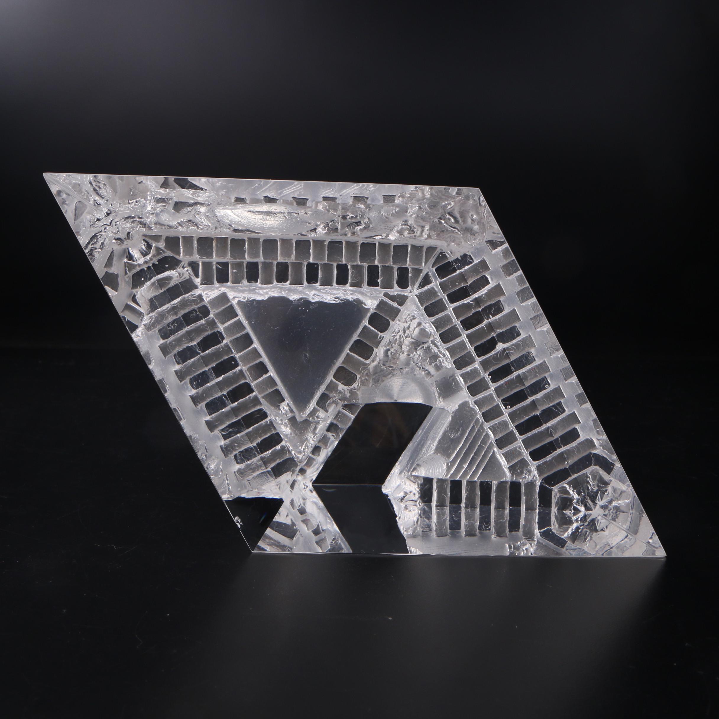 David Dowler for Steuben "Castle of Dreams" Art Glass Figurine | EBTH