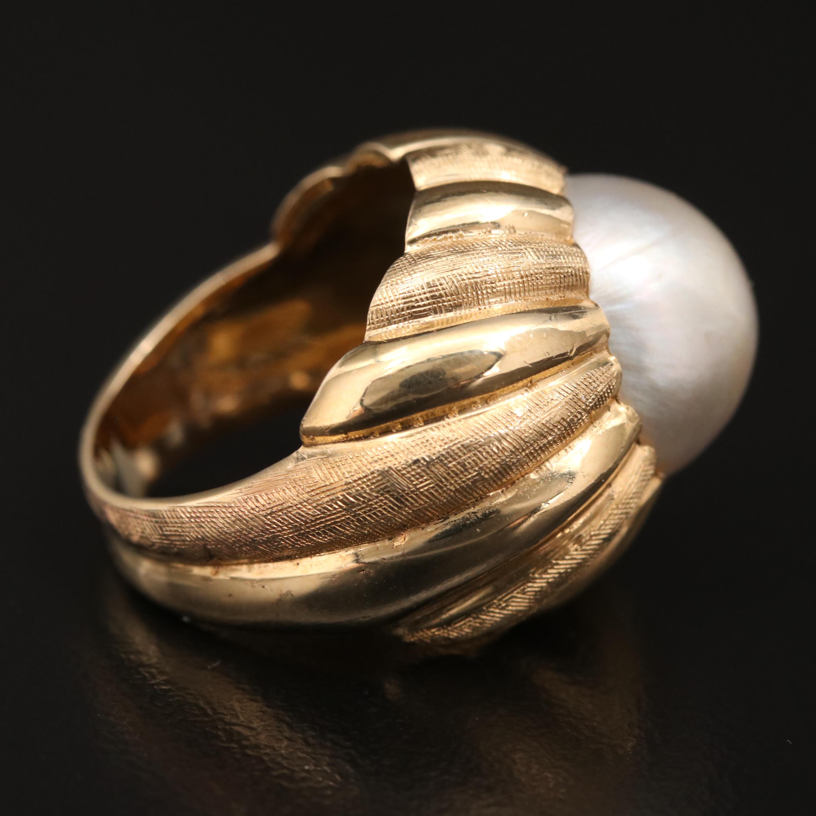 14K Mabé Pearl Fluted Ring with Satin Texture | EBTH