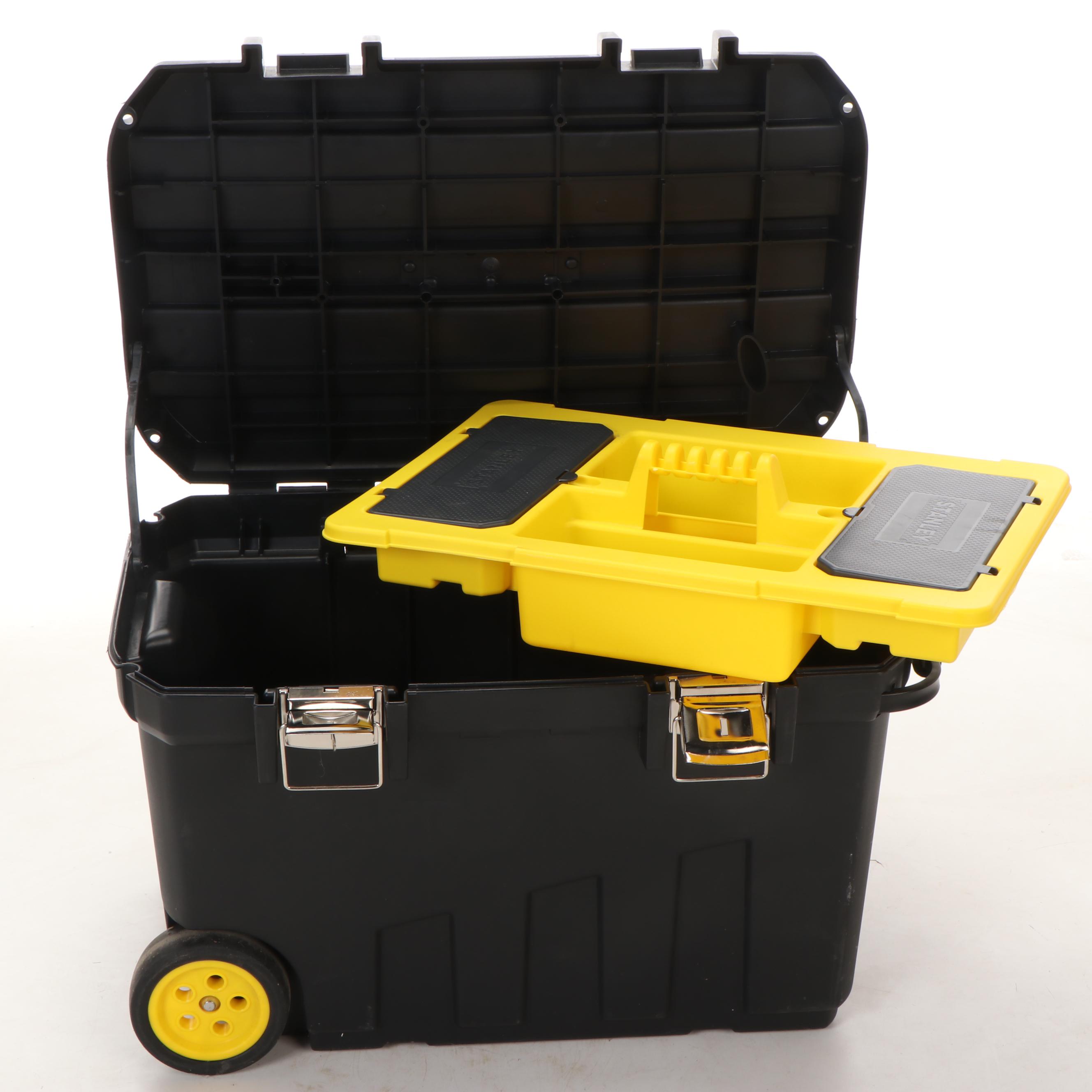 Stanley 50 Gallon Portable Tool Box Trunk with Retractable Handle | EBTH