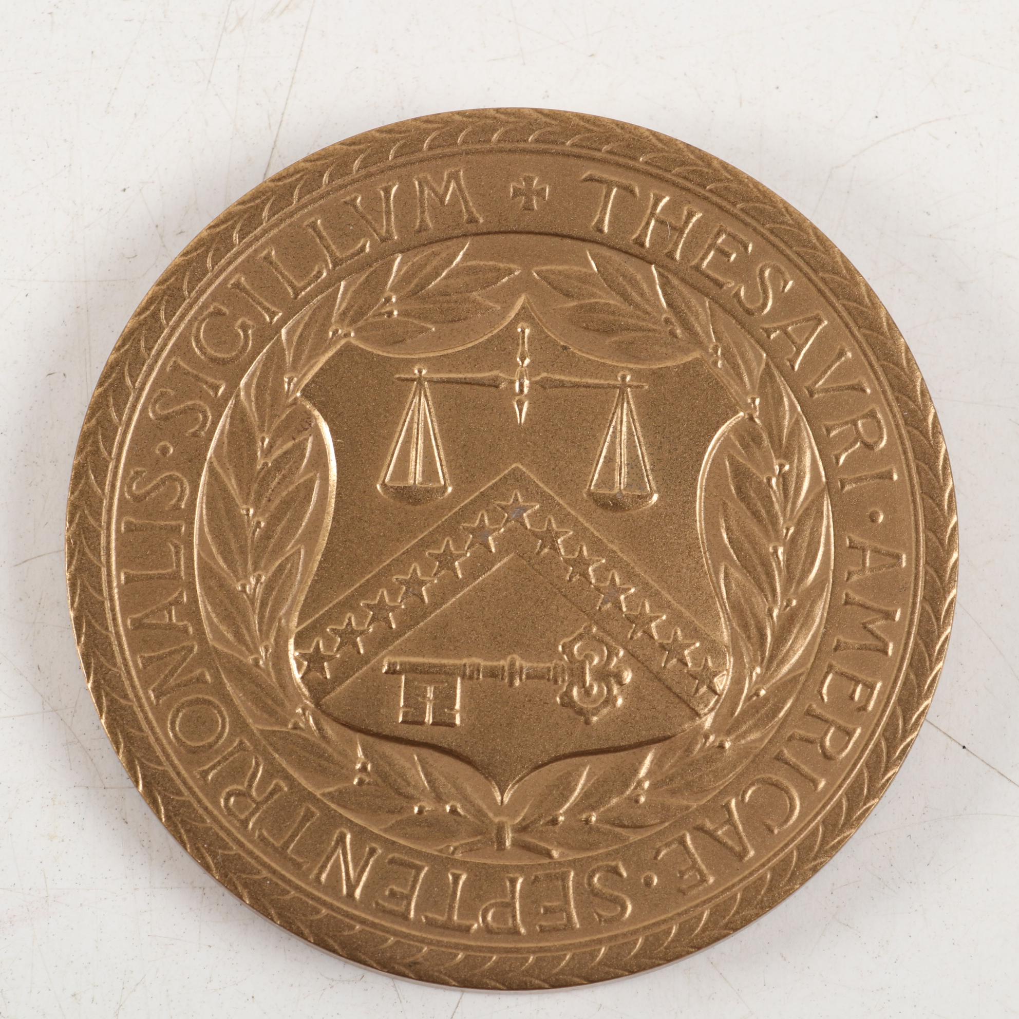Alexander Hamilton Award and Presidential Commemorative Medals | EBTH