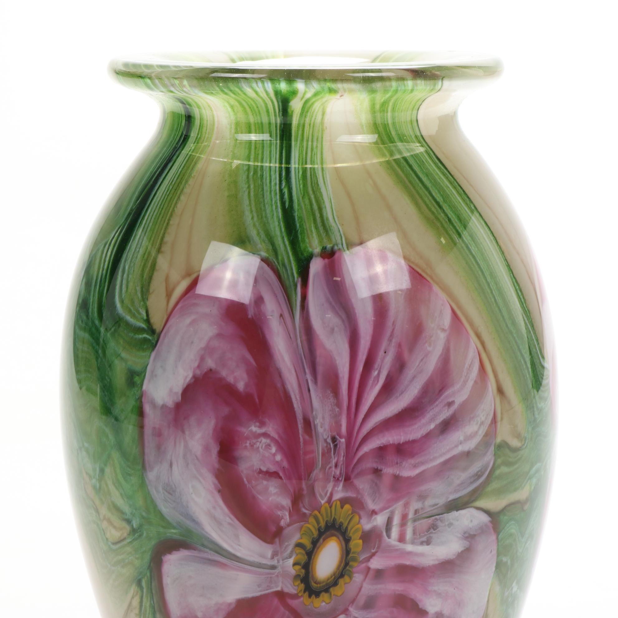Robert Eickholt Handblown Art Glass Vase, 2008 | EBTH