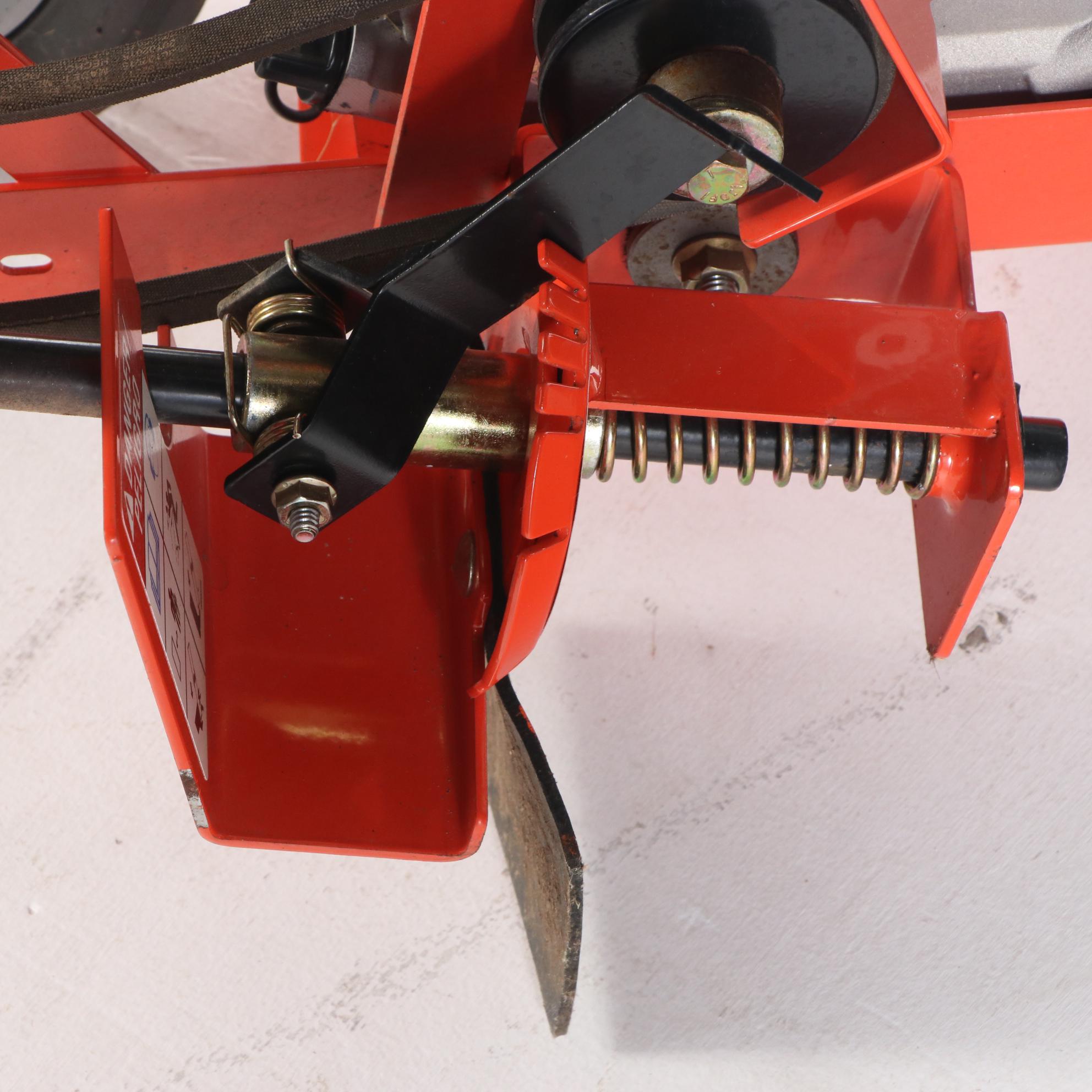 Ariens Gas Powered Lawn Edger with 9" Tilt Blade | EBTH