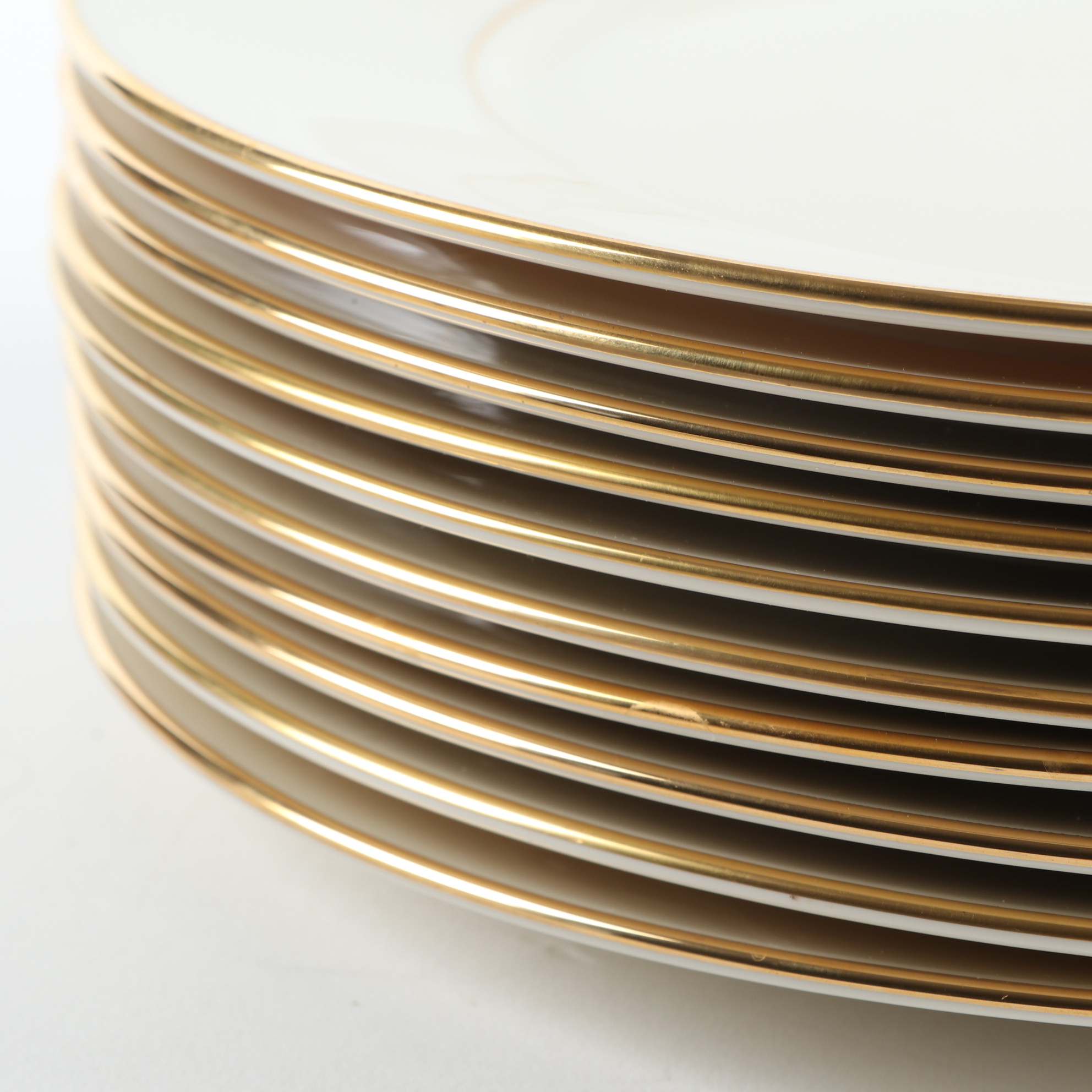 Lenox "Hayworth" Gold Trimmed China Dinnerware, 1982–2010 | EBTH