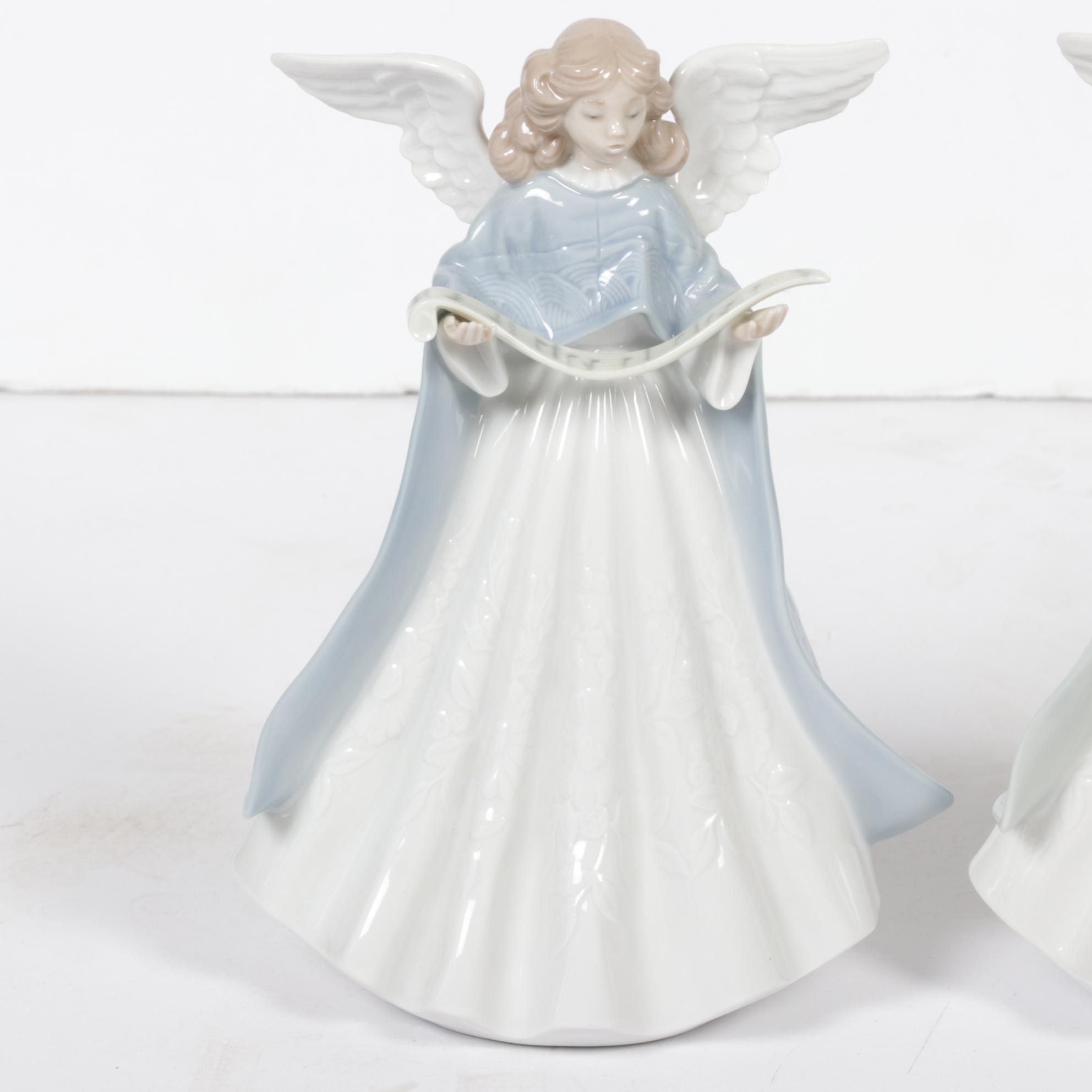 Lladró Singing Angel Porcelain Tree Toppers Designed by Francisco ...