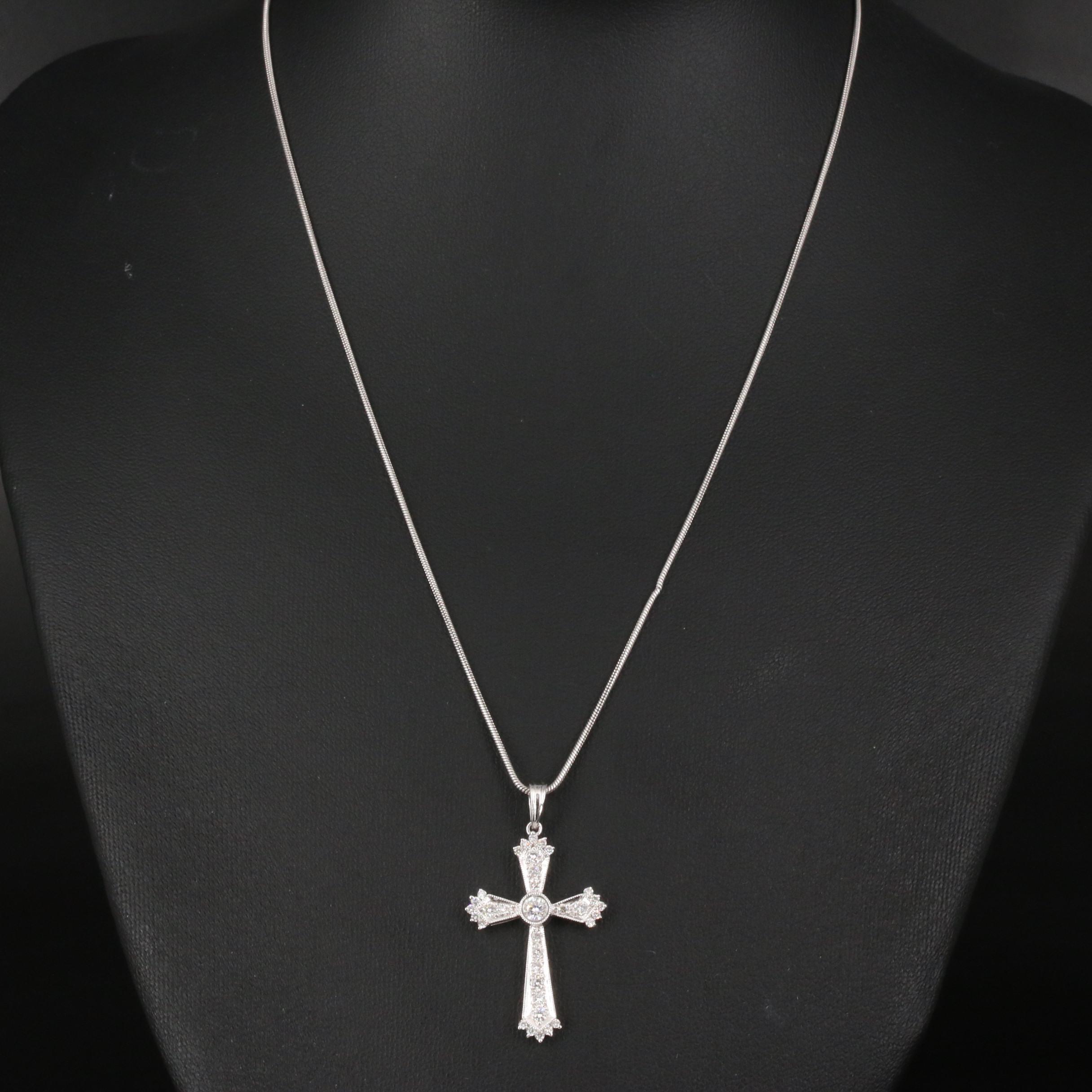 Platinum Diamond Patonce Cross Necklace | EBTH
