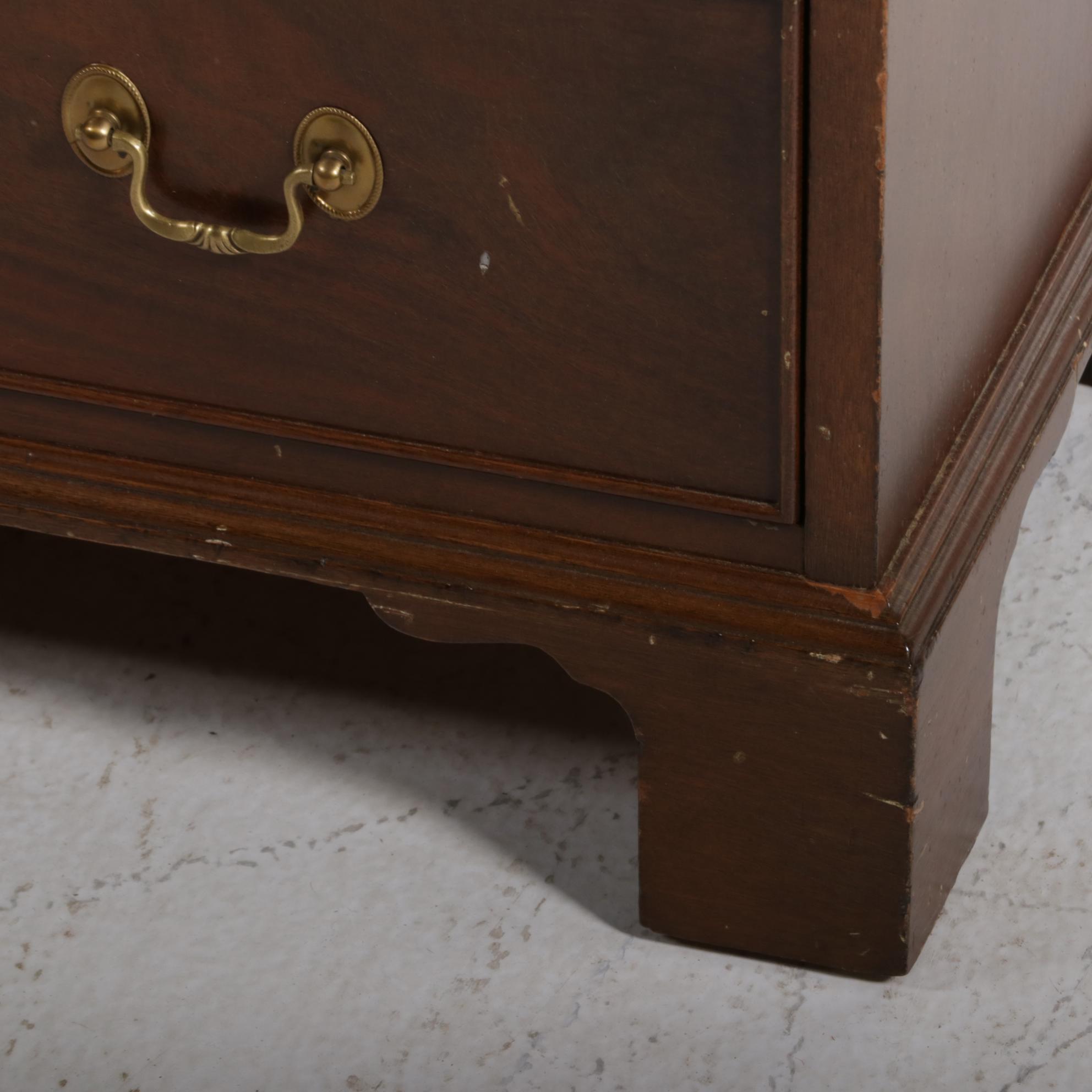 Sligh George III Style Mahogany Chest of Drawers | EBTH