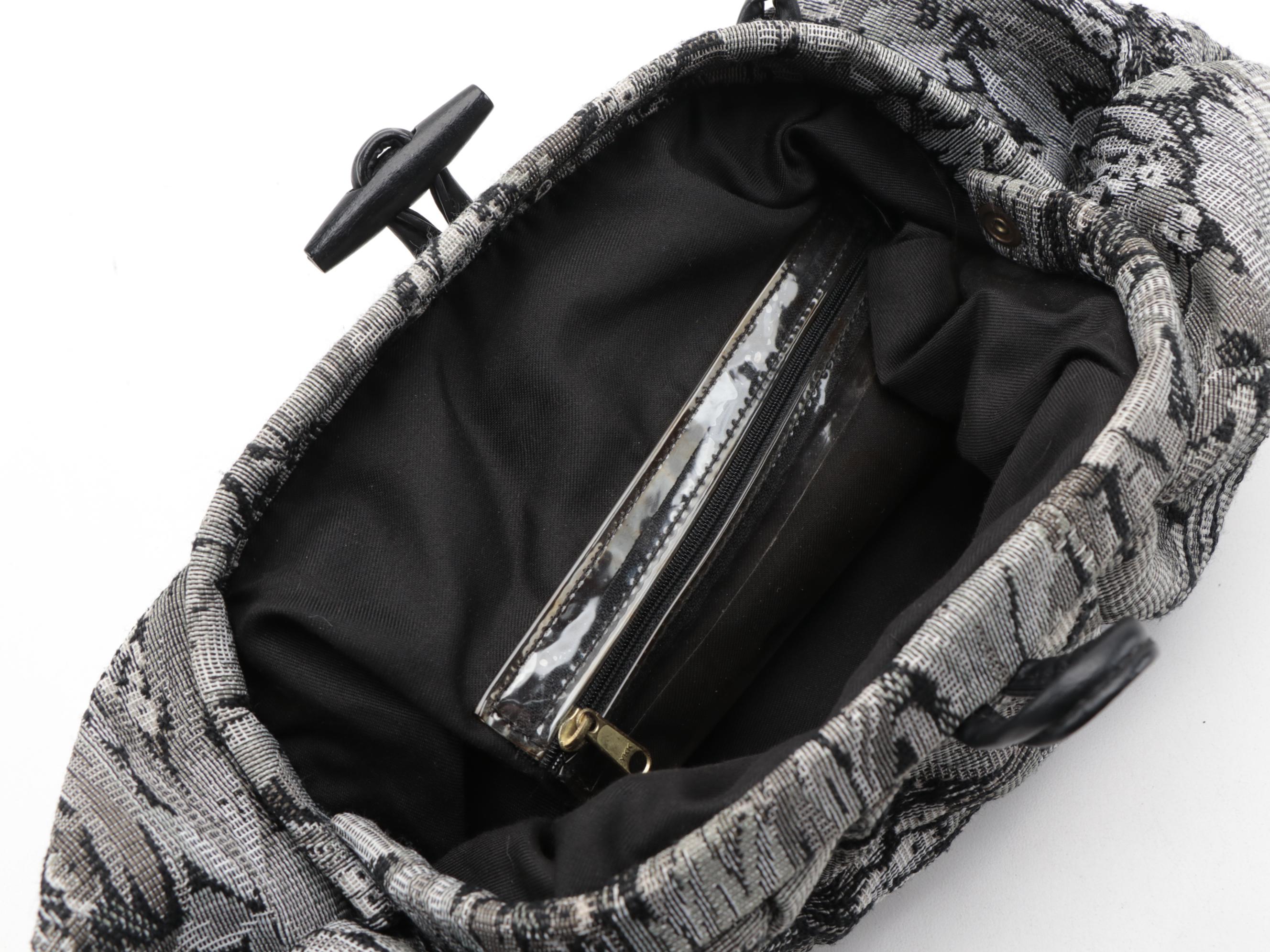 Woven Textile Two-Way Frame Purse with Toggle Closure | EBTH