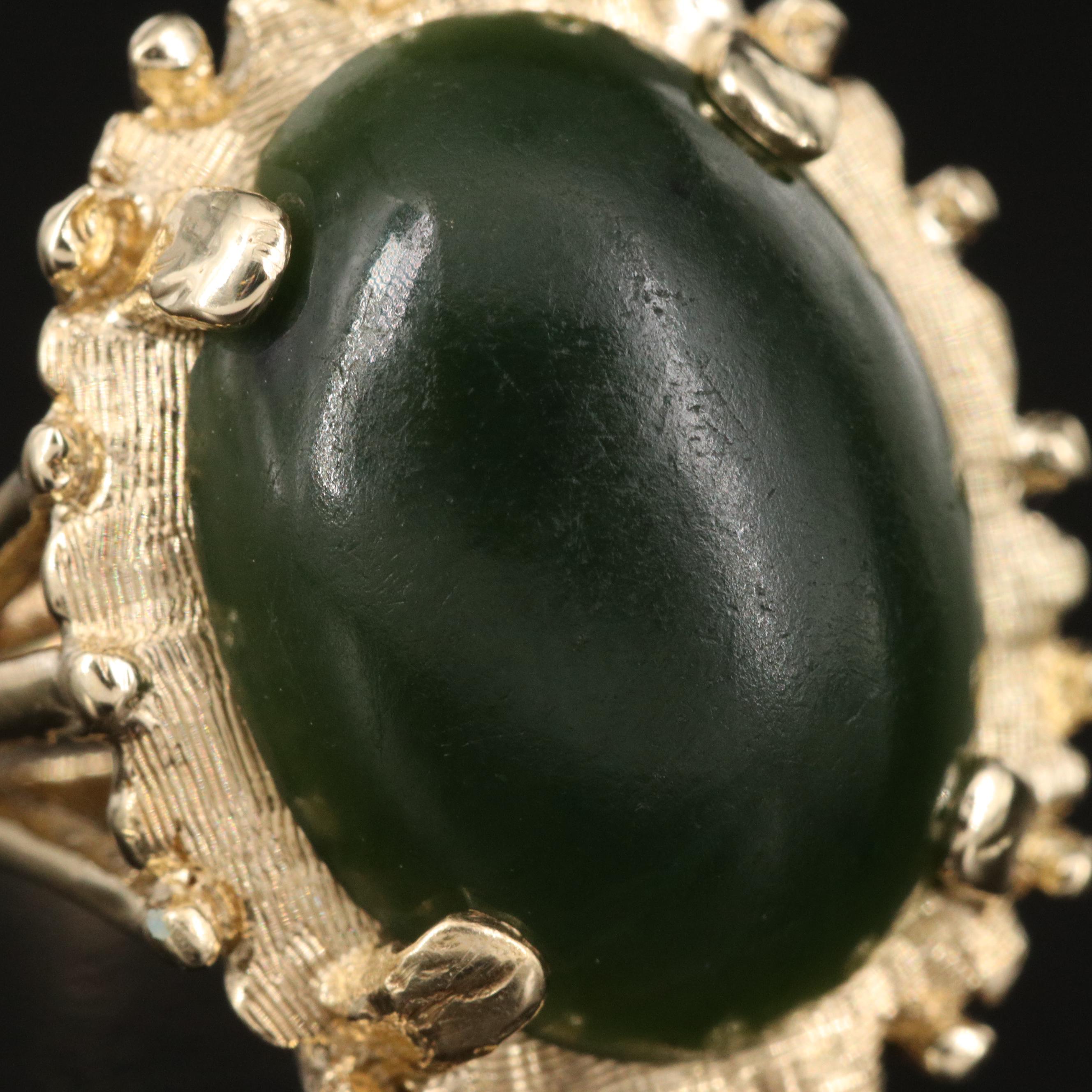 Vintage 14K Nephrite Ring with Florentine Finish Accent | EBTH