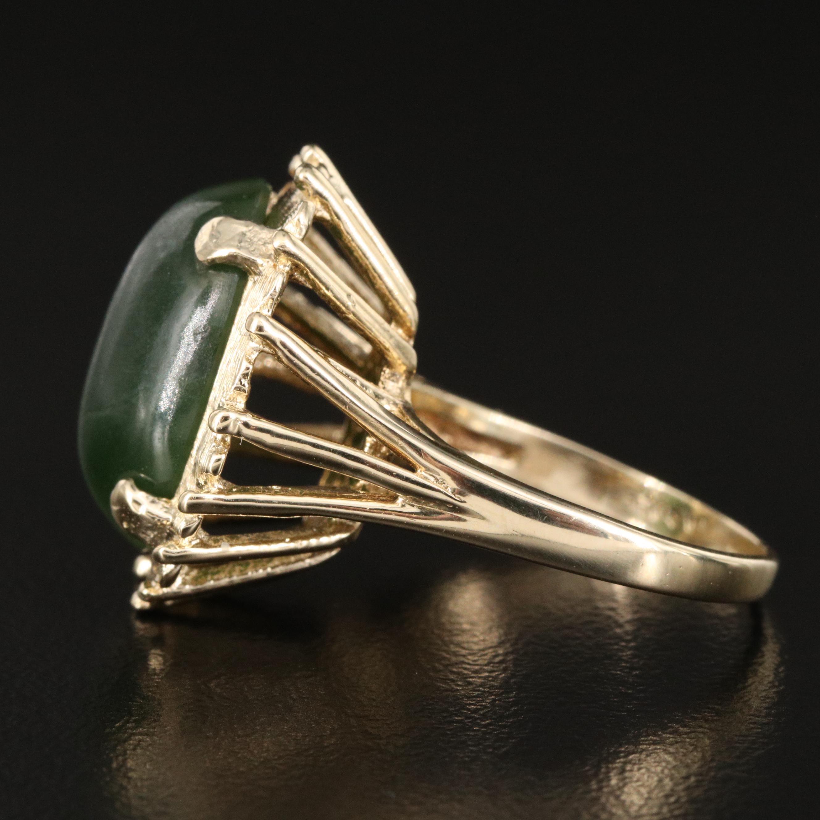 Vintage 14K Nephrite Ring with Florentine Finish Accent | EBTH