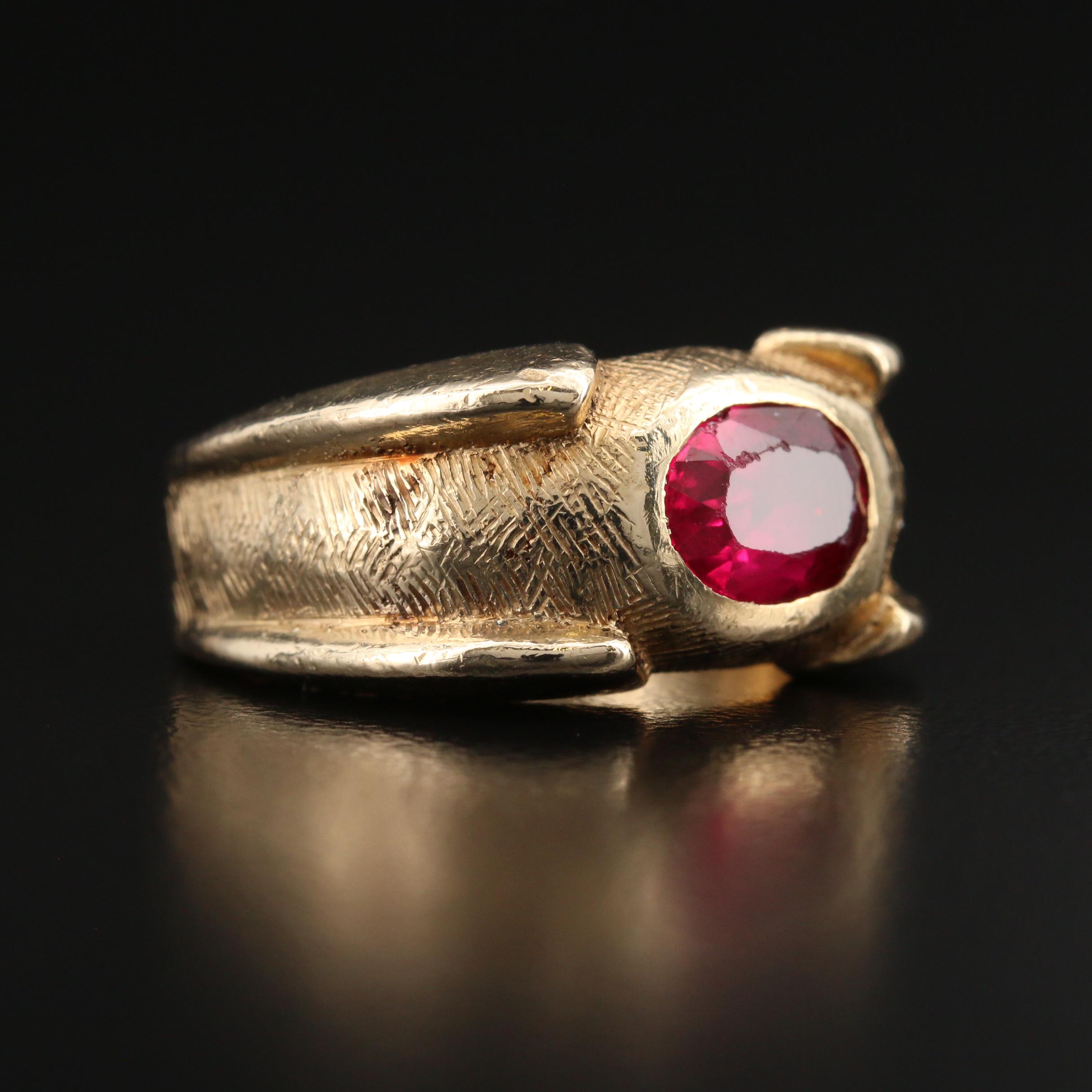 Vintage 14K Ruby Ring with Florentine Finish | EBTH