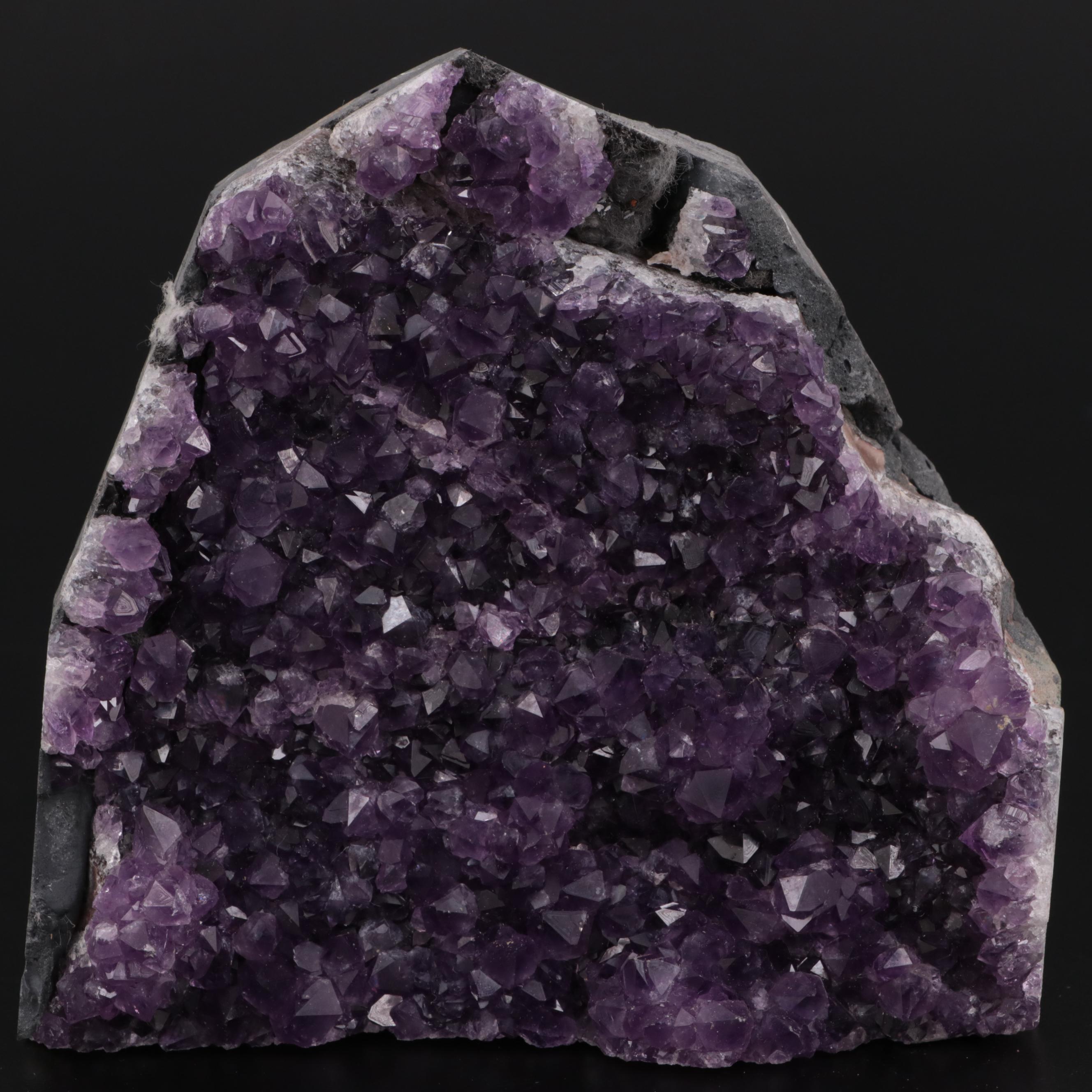 Amethyst Geode Specimens | EBTH