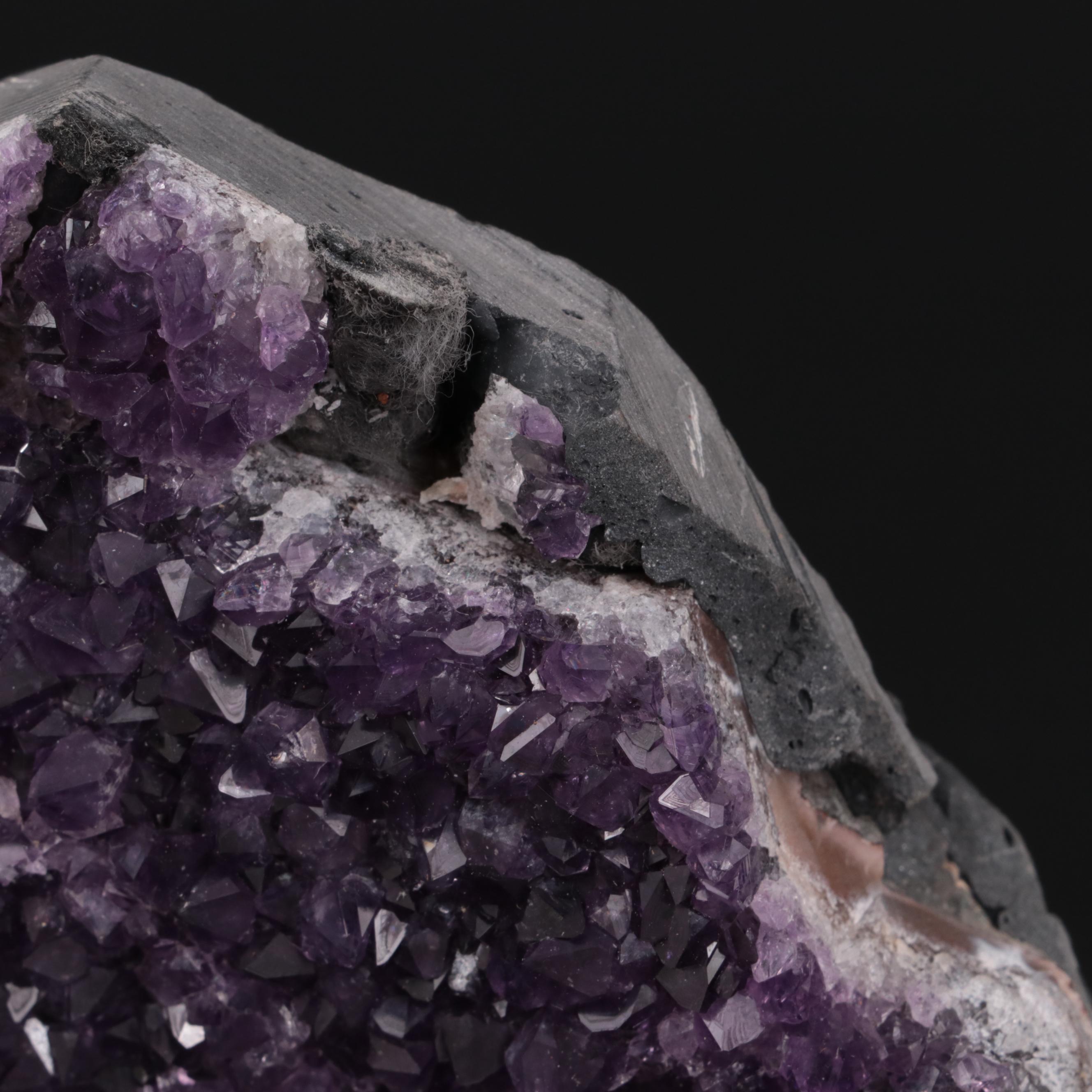 Amethyst Geode Specimens | EBTH