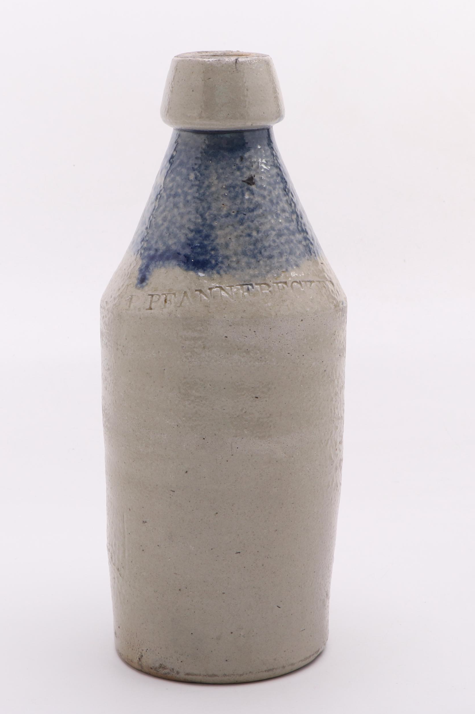 Bennington Pottery Roaster and Other Salt Glazed Stoneware Bottle | EBTH