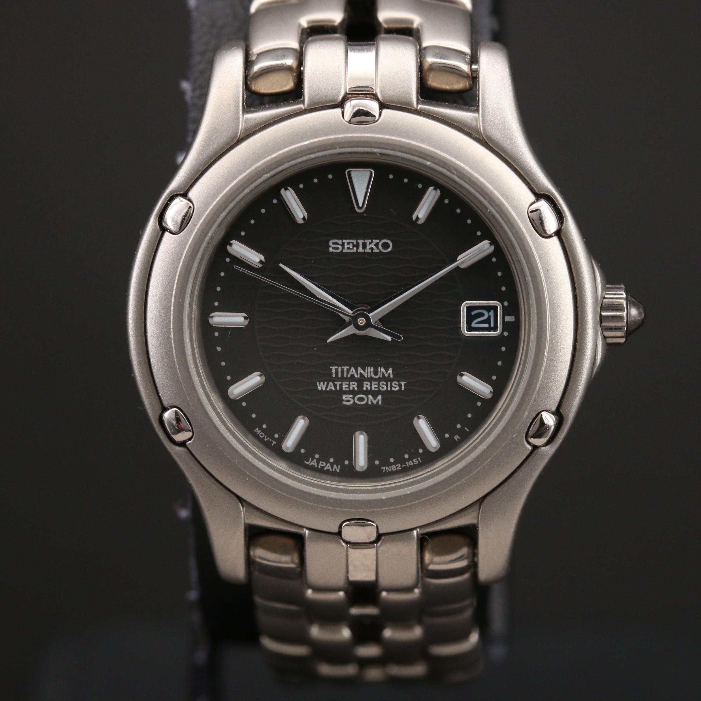 Seiko 7N82 - 0689 Titanium Quartz Wristwatch | EBTH