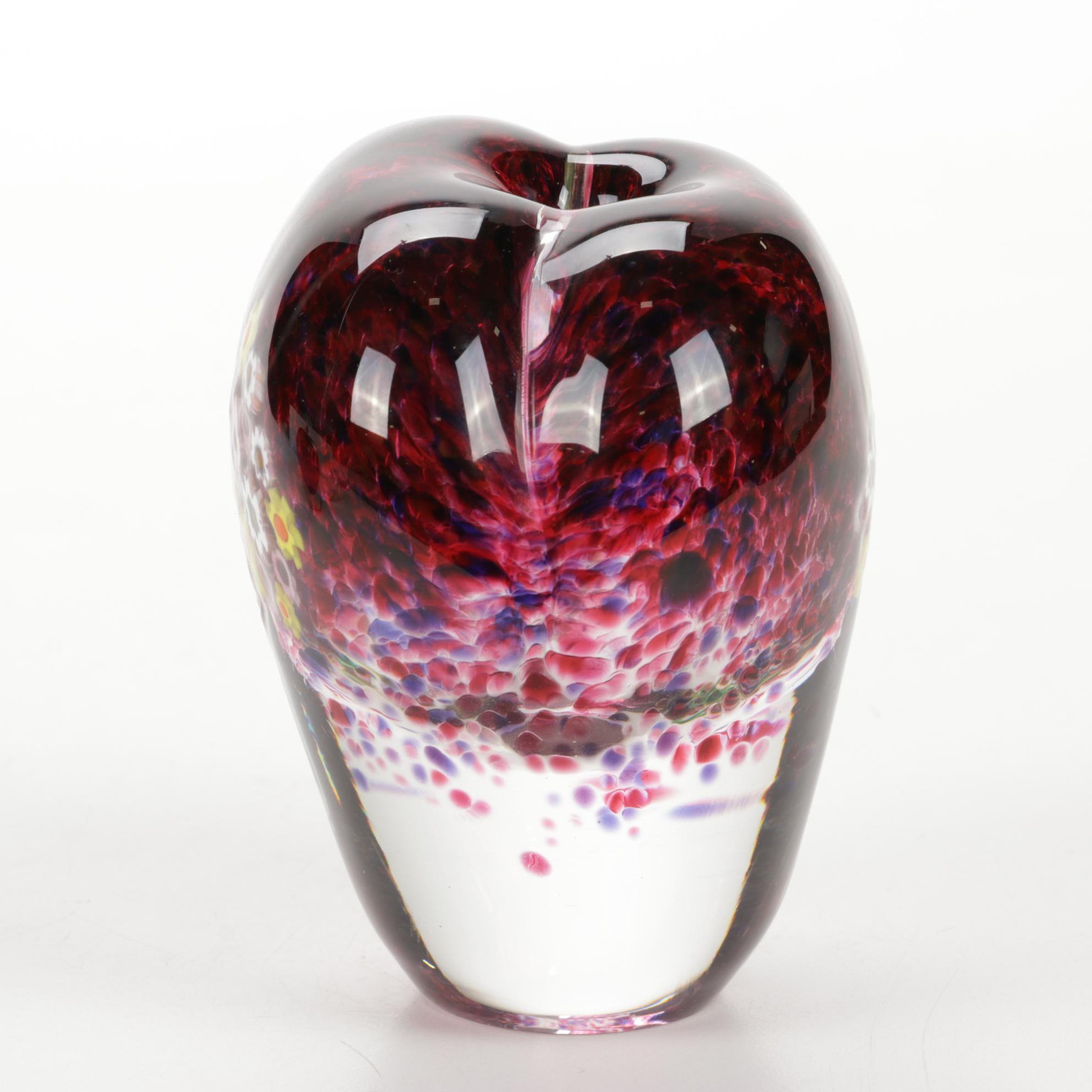 Handblown Art Glass Mark Mathews Apple and Shawn E. Messenger Vase | EBTH