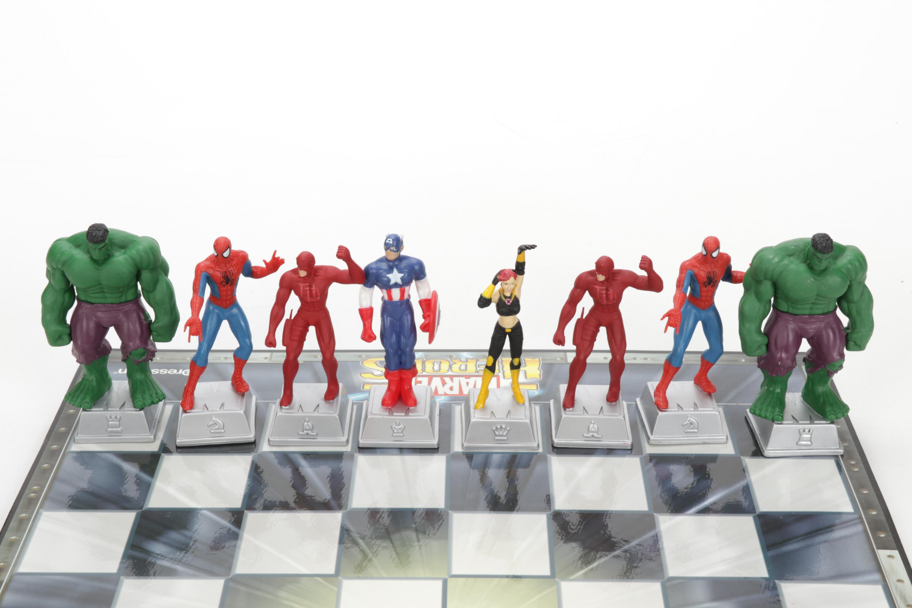 Pressman Marvel Heroes Chess Set, 2003 | EBTH