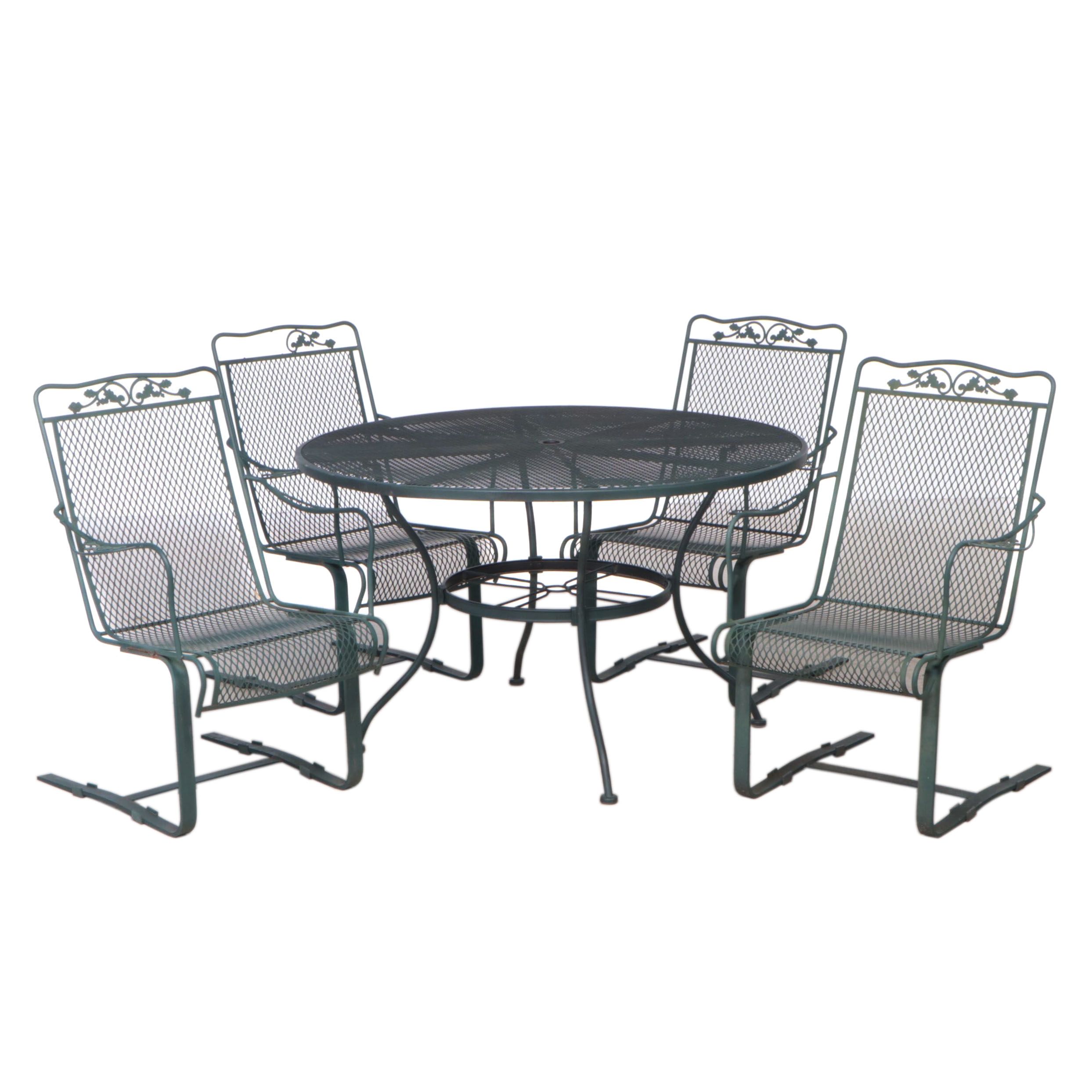 Green Painted Metal Mesh Patio Dining Table and Chairs | EBTH