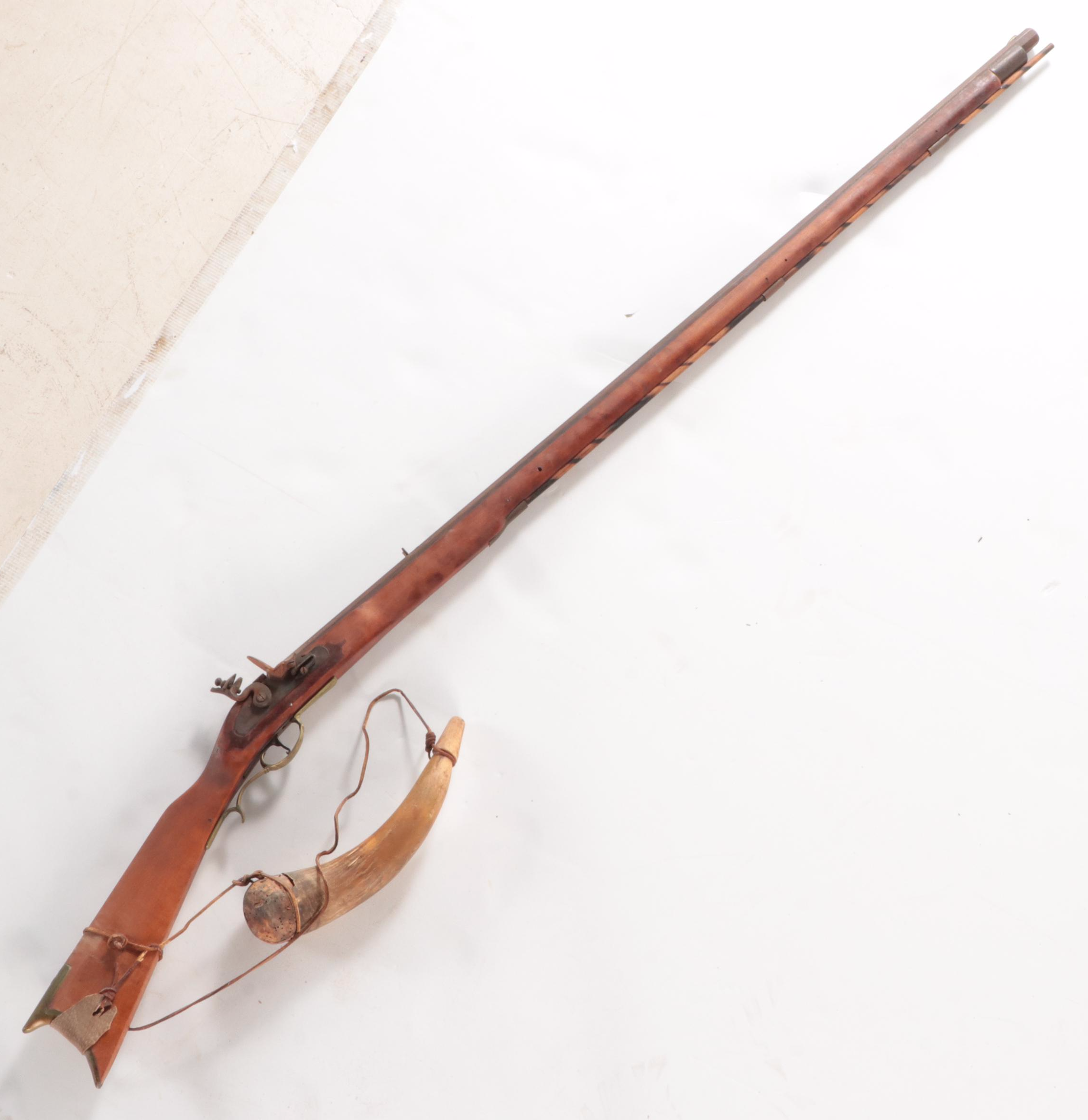 Dixie Gun Works .32 Flintlock Rifle with Powder Horn | EBTH