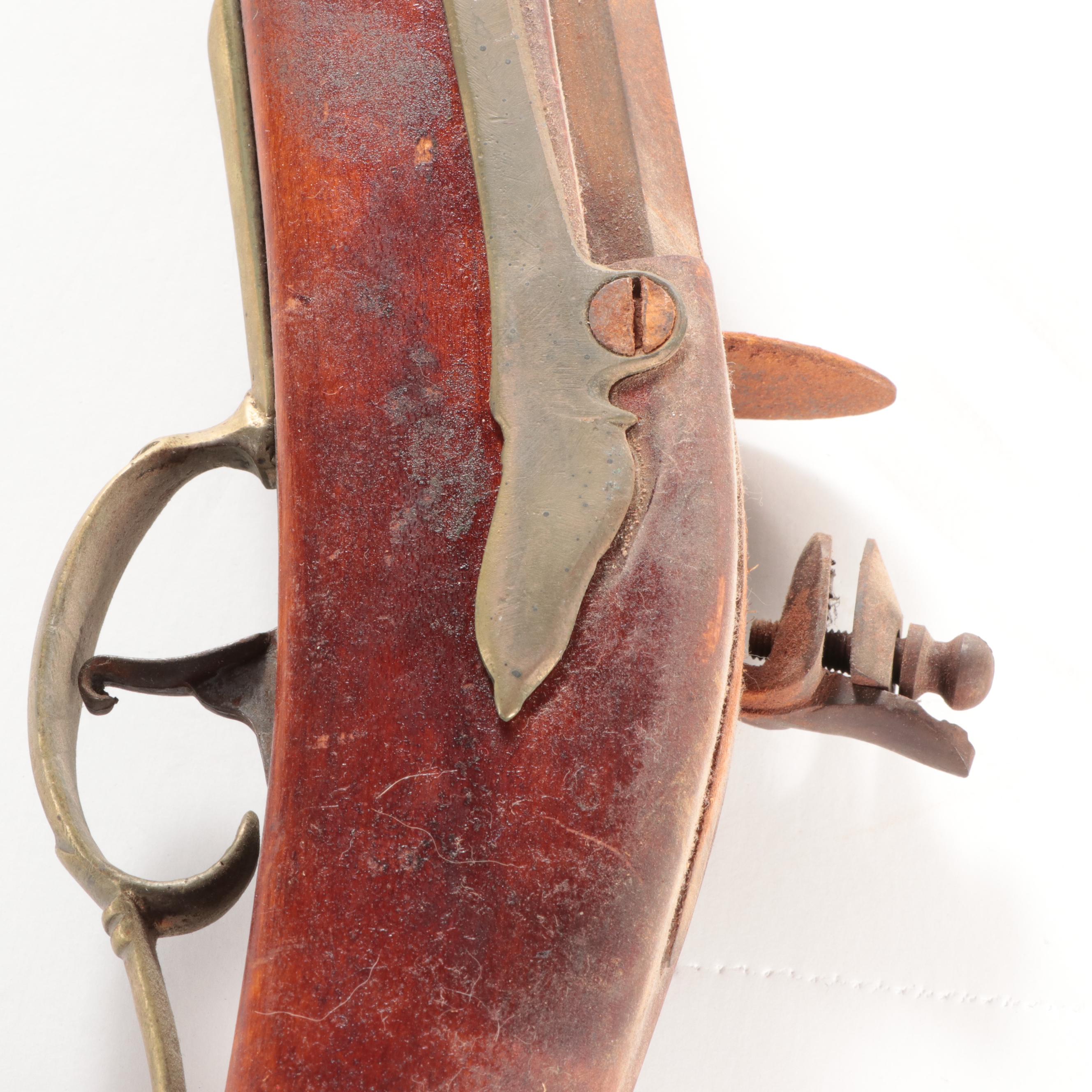 Dixie Gun Works .32 Flintlock Rifle with Powder Horn | EBTH