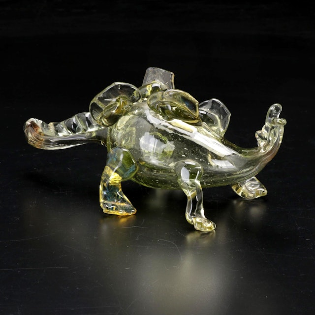 Dan Lovelace "Stegasaurus" Blown Art Glass Sculpture, 1974 | Barnebys